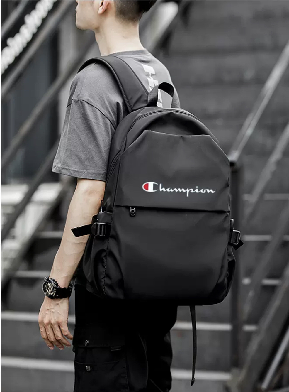 Champion 新款型格背囊