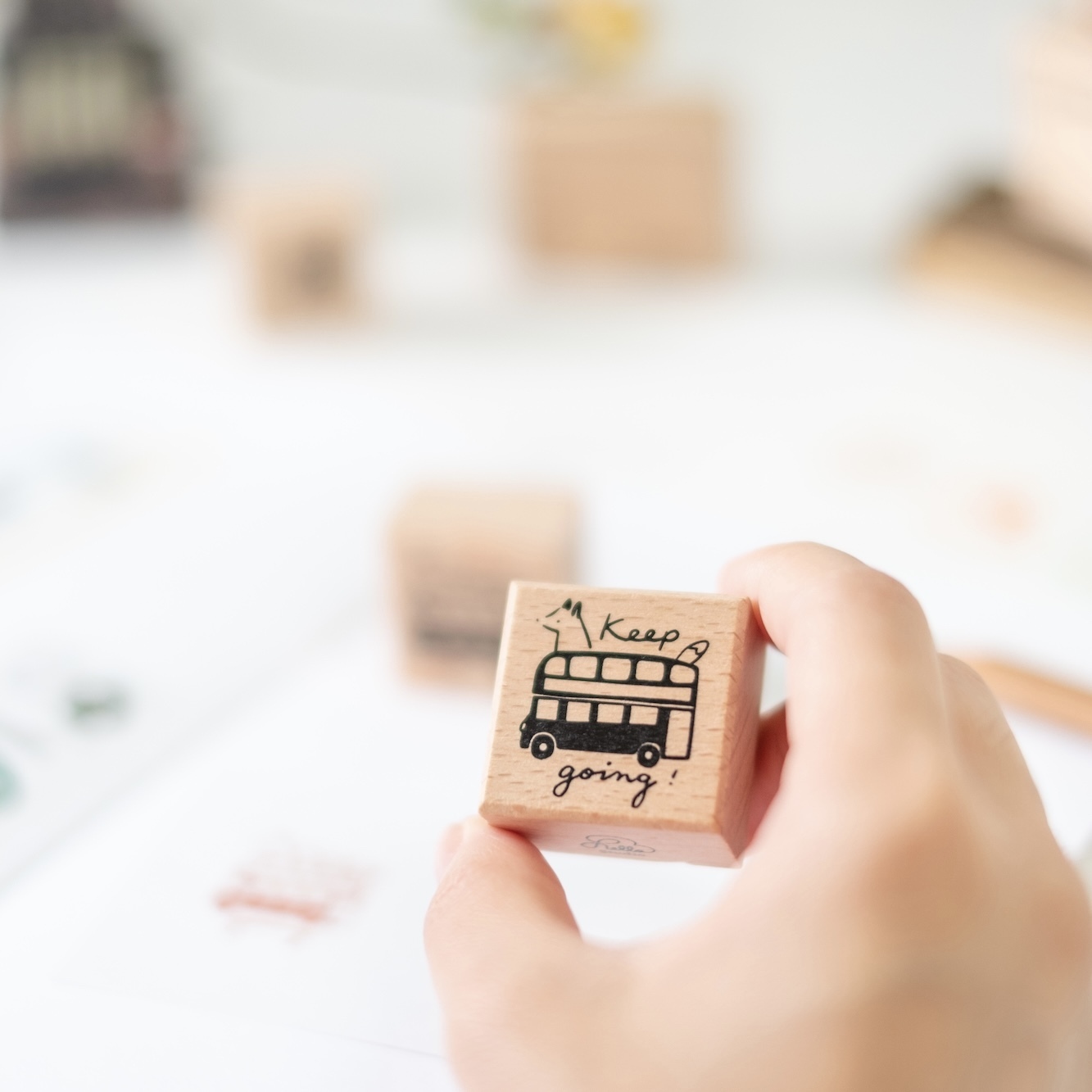 Hello Studio 你好工作室 狐吉雙層巴士 印章