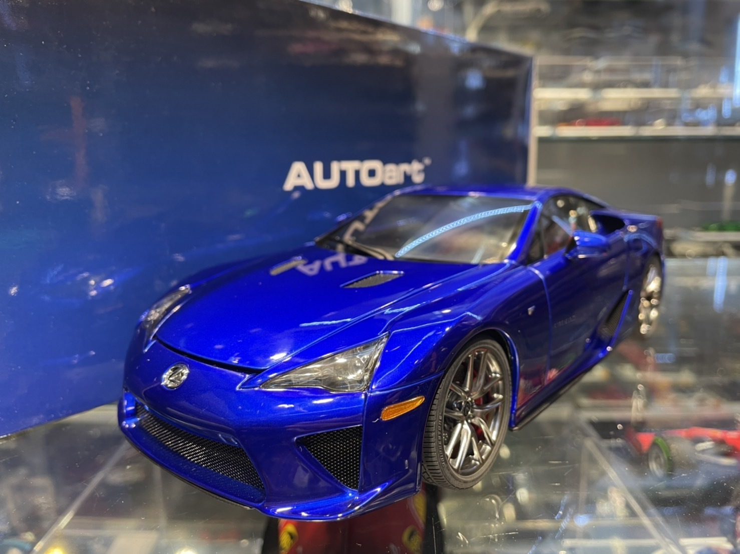 AutoArt 78858 Lexus LFA Pearl Blue 1/18