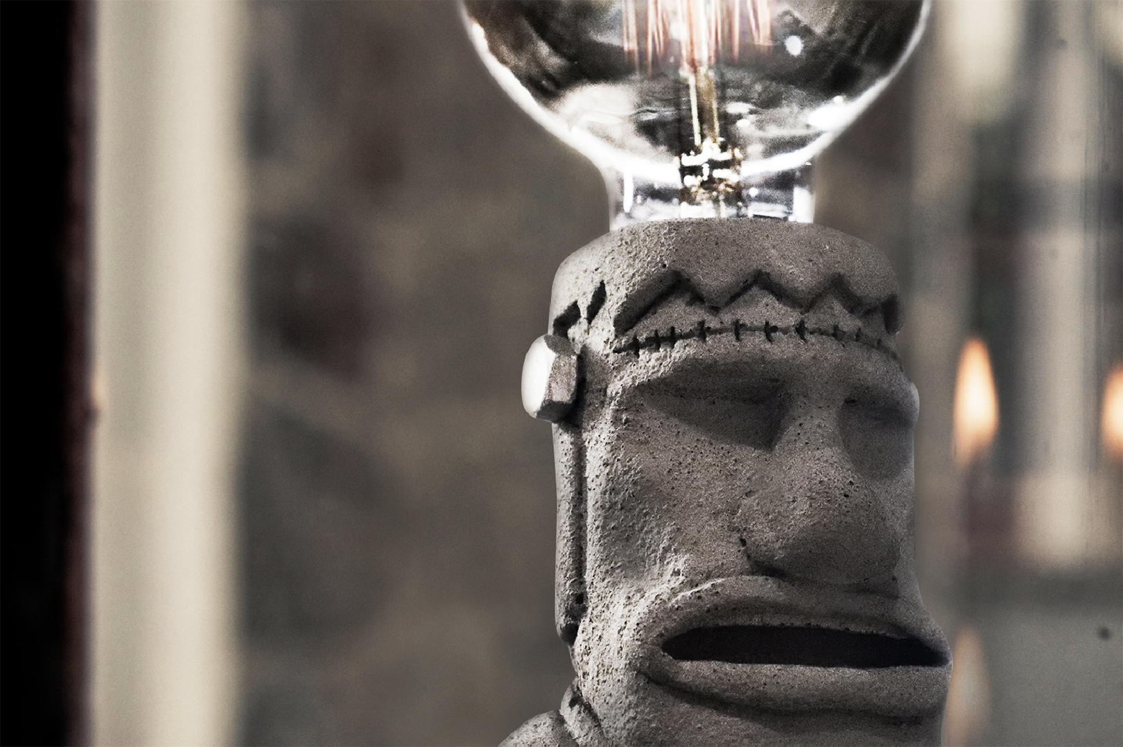 SHU｜Frankenstein Moai Cement Lamp