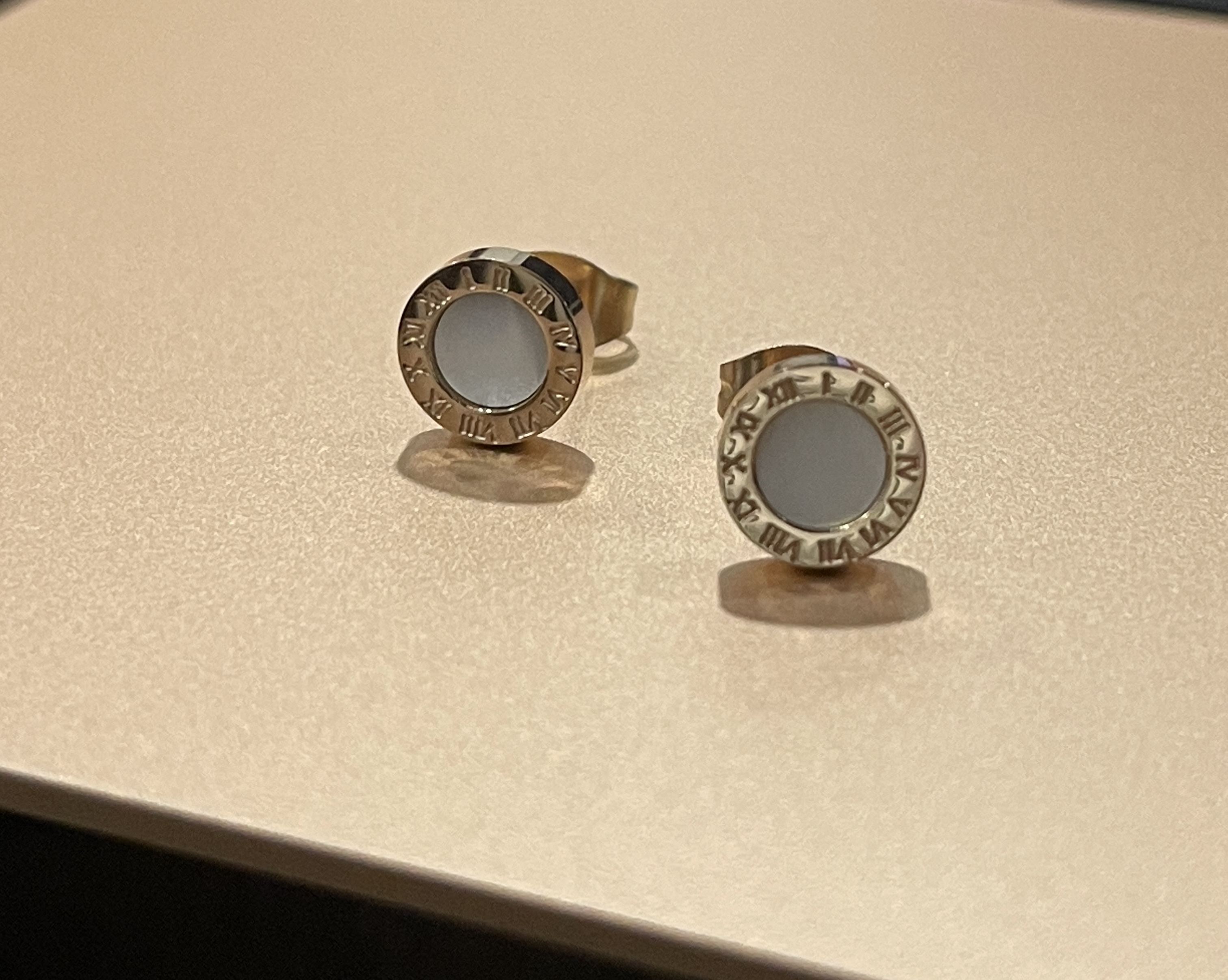 Mother-of-Pearl Roman Rose Gold Earrings [#OCT7]