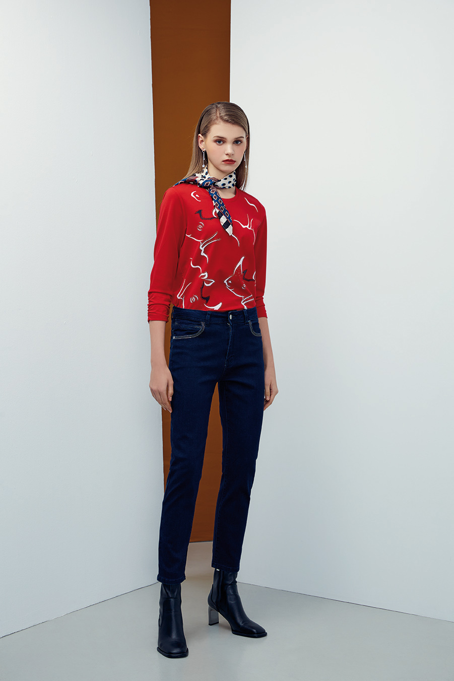 時尚創意手繪高雅氣質棉T R6101