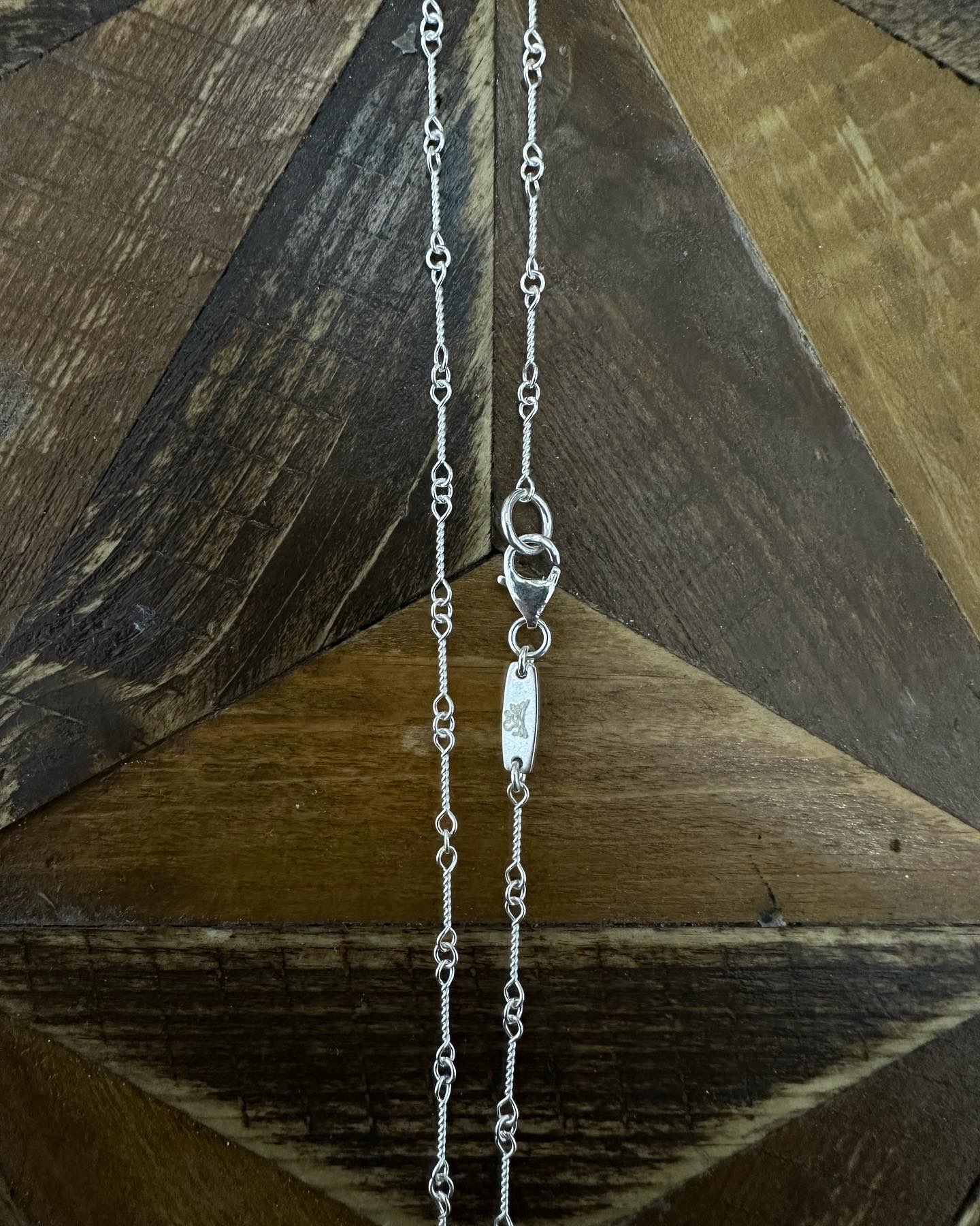 Special chain by Eiki Sugaya