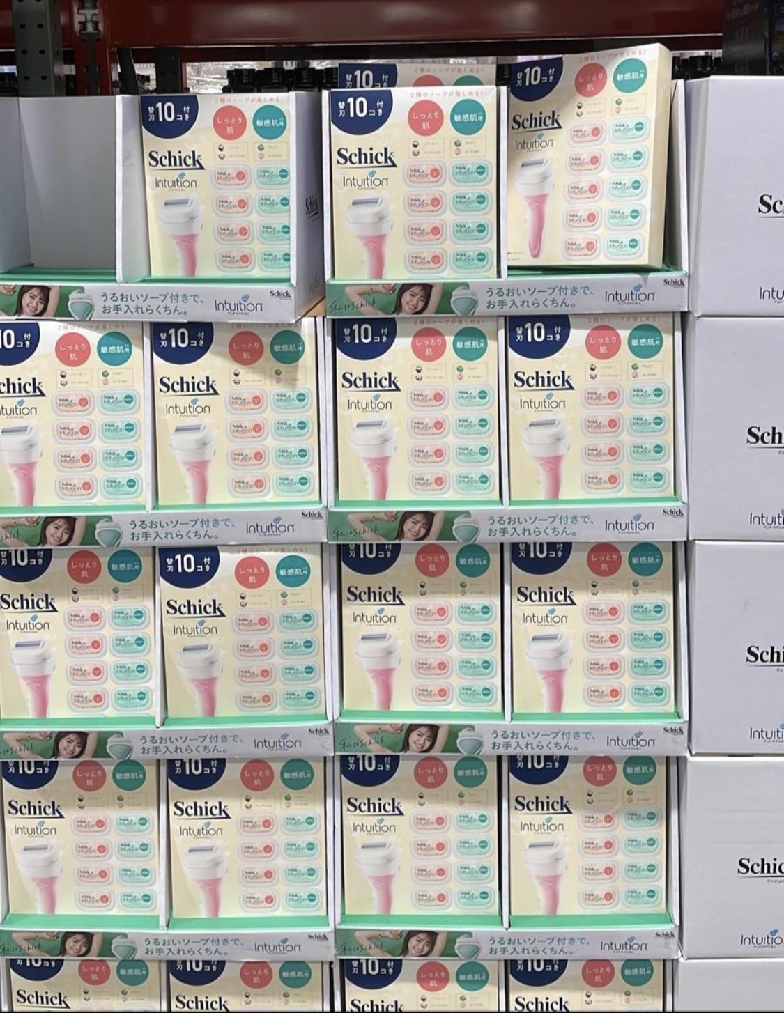 Schick Intuition Club Pack