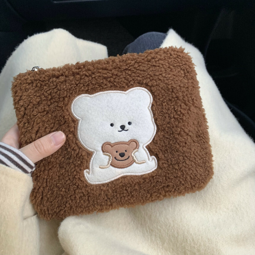 BAMTOREE STORE Hug Bear Fluffy Pouch 小熊毛毛 化妝小袋