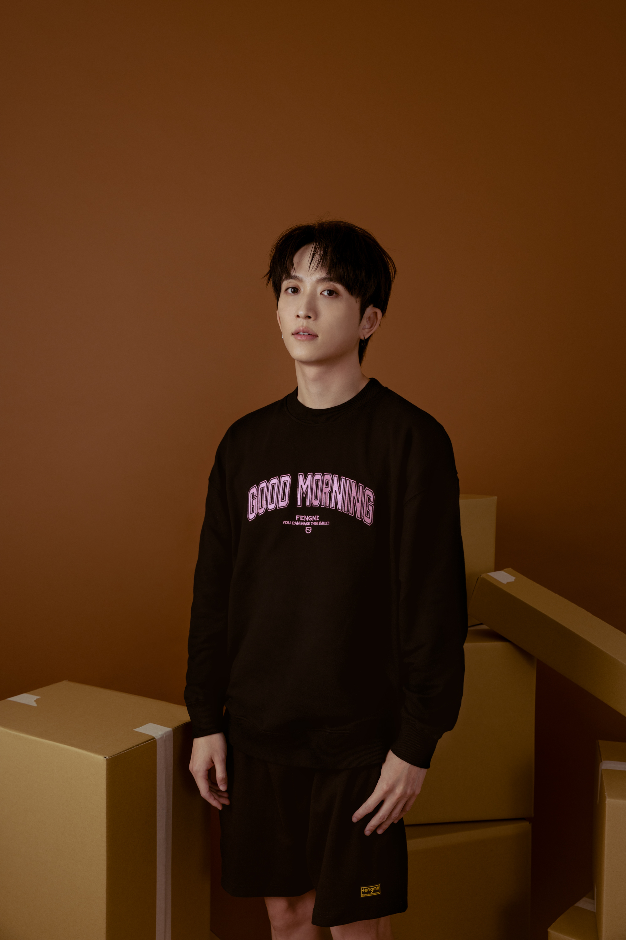 GOOD MORNING 大學Tee - 黑