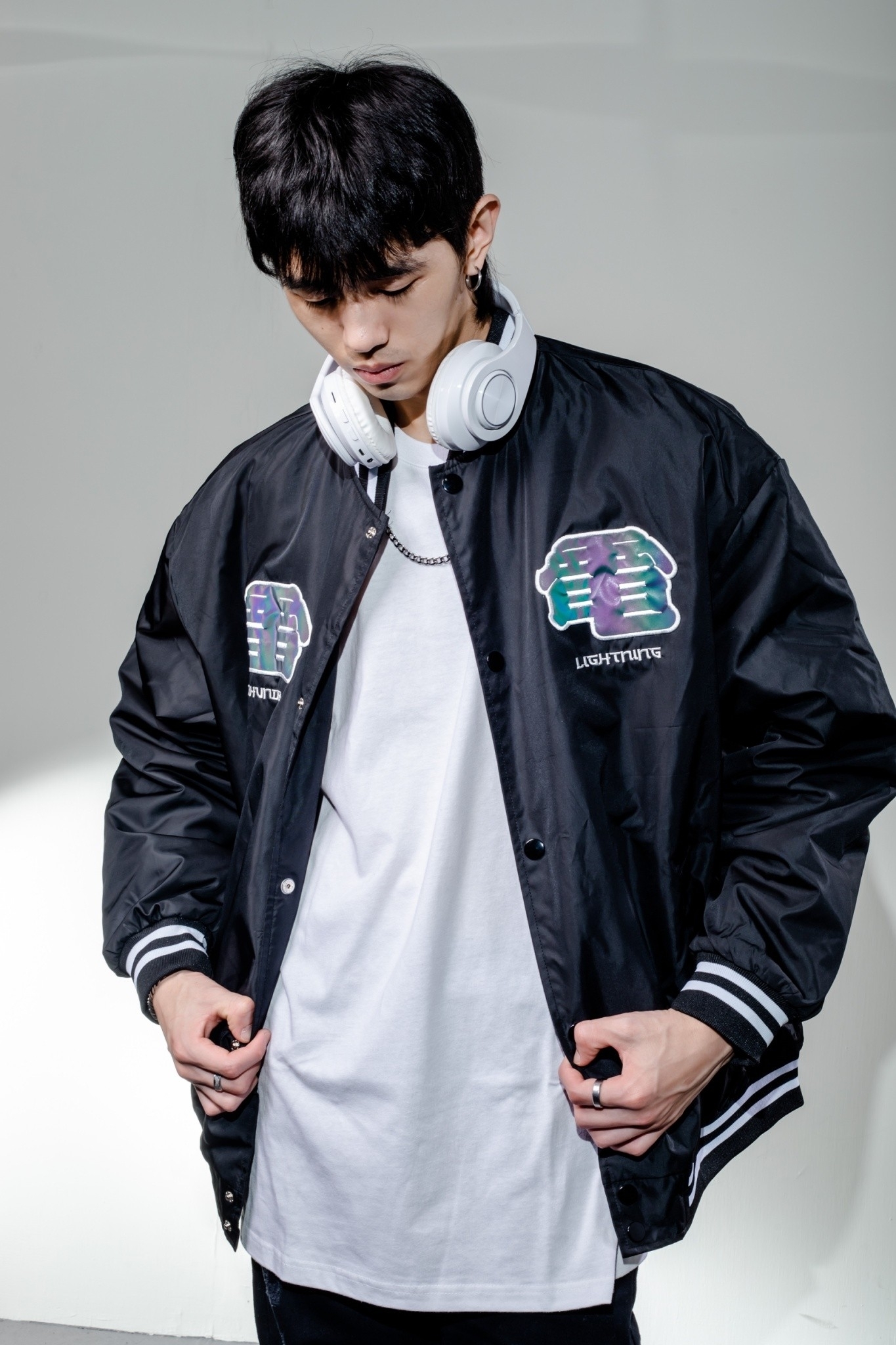 XCTRL 雷電棒球外套-黑