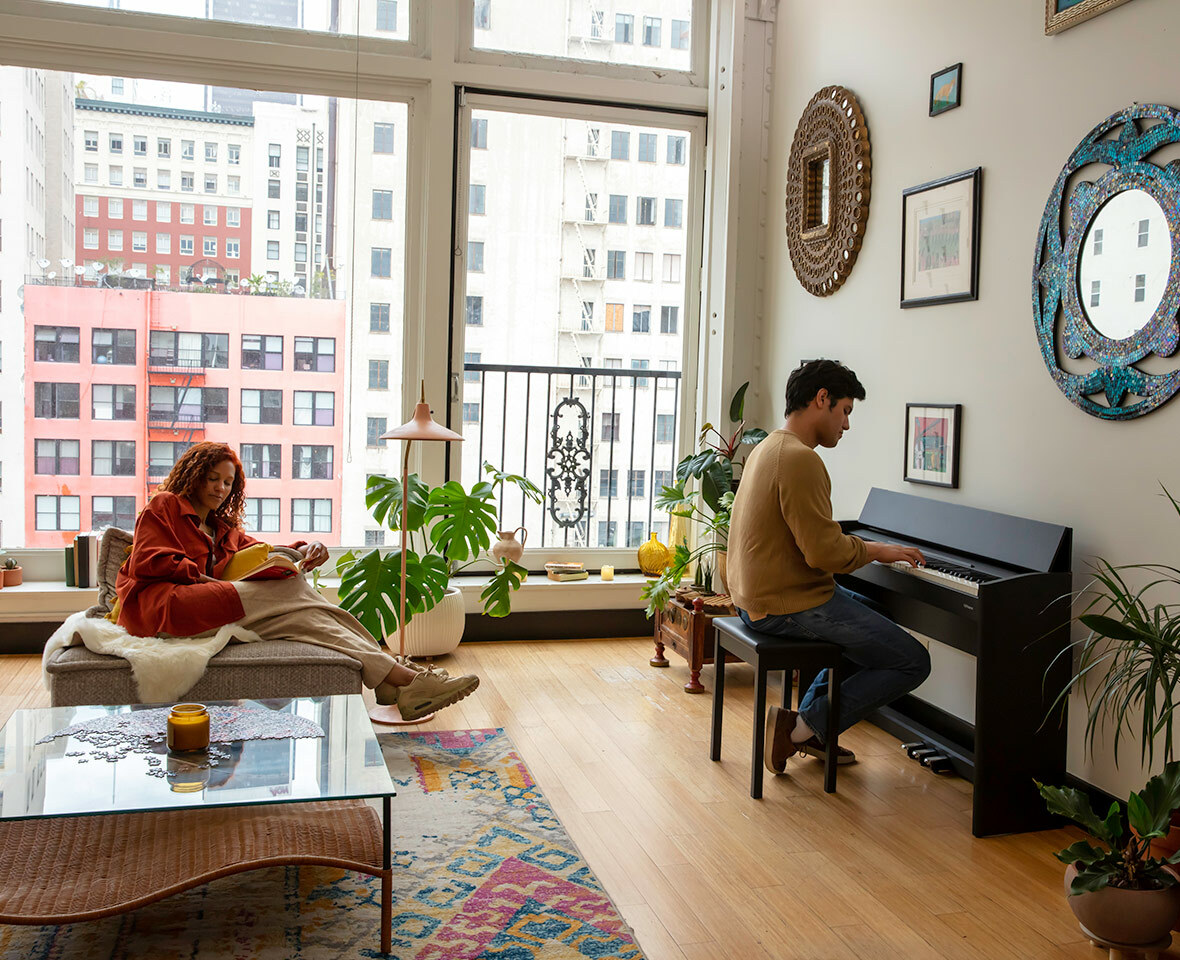 ROLAND F-107 digital piano pha4鍵 有蓋有木架 數碼鋼琴