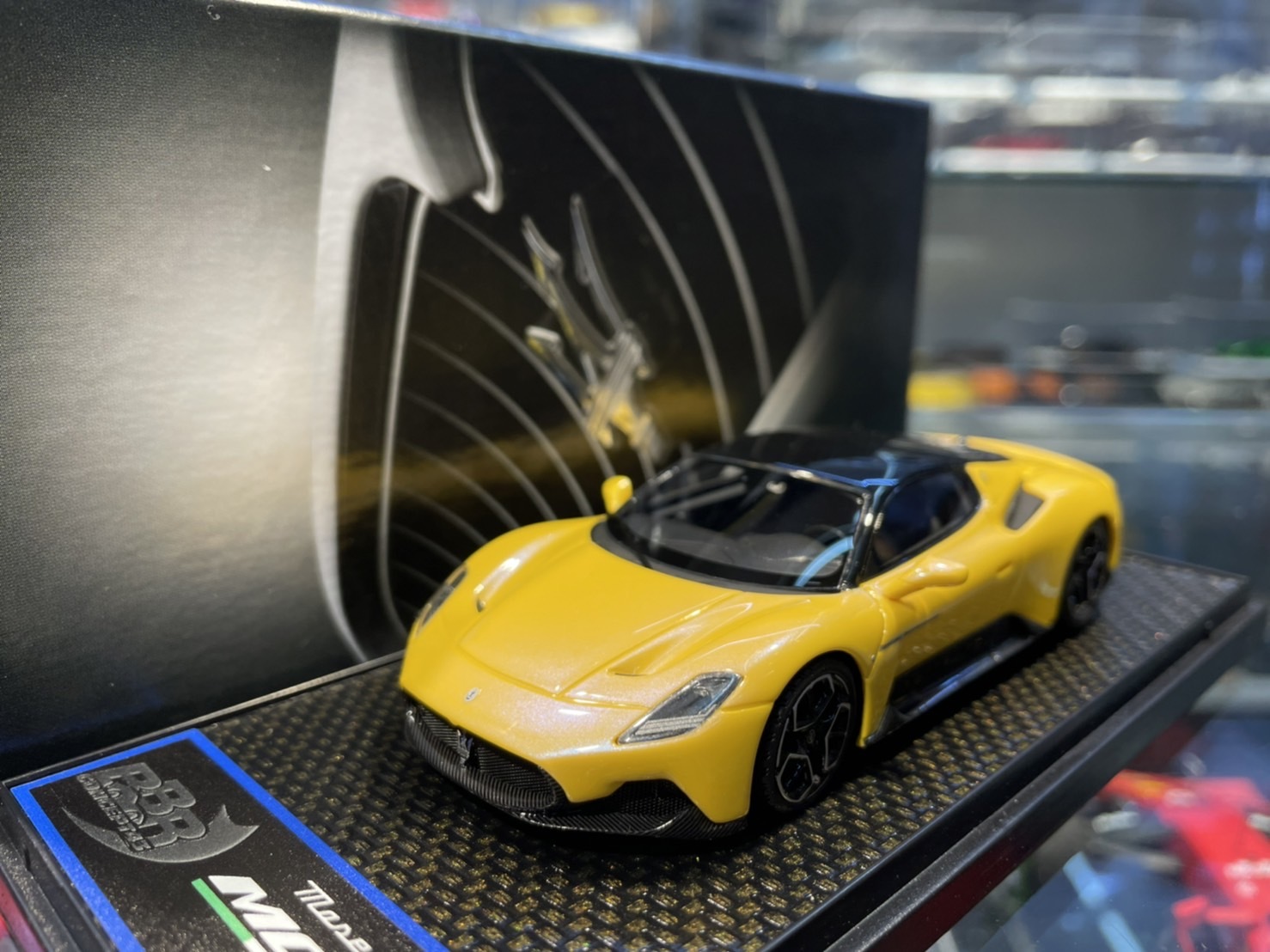 BBR BBRC251D Maserati MC20 2020 Yellow 1/43 (Resin)