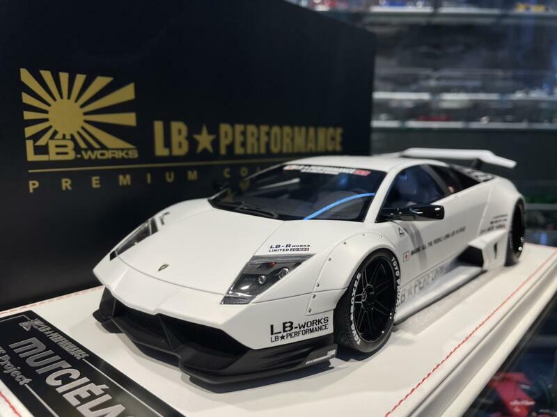 LB PERFORMANCE MURCIELAGO 消光白 1/18 (樹酯車)