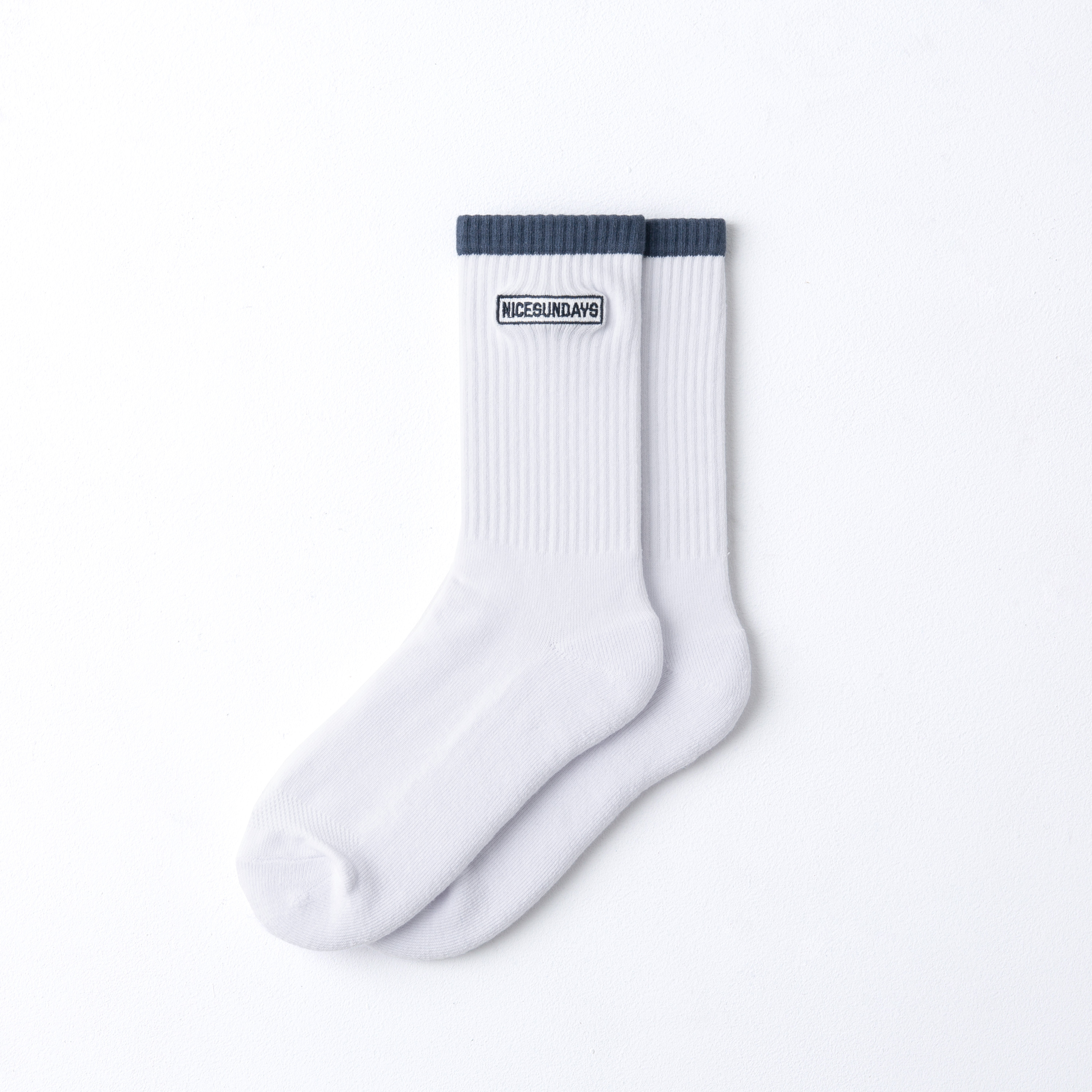 Embroidered Logo Socks / Navy