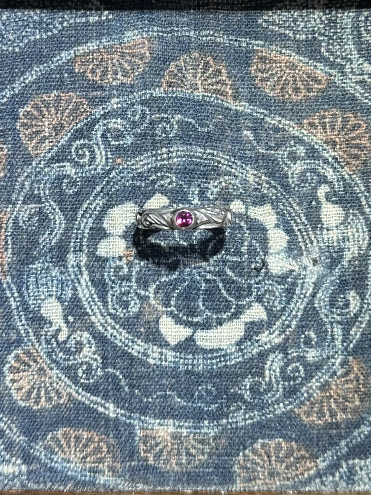 R441 4mm stone special edition ring