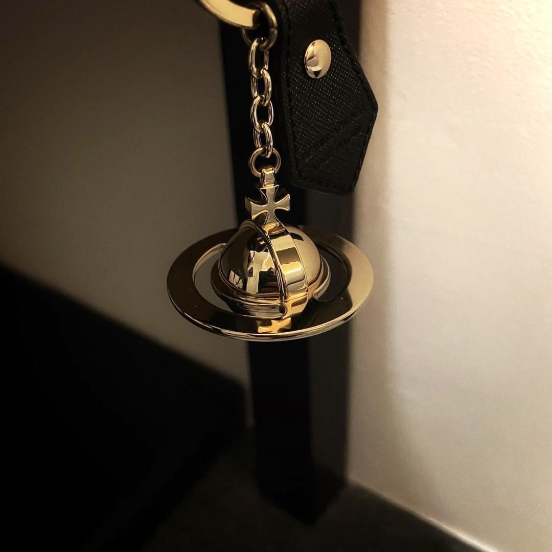 ˹𝐏𝐑𝐄-𝐎𝐑𝐃𝐄𝐑!˼ Vivienne Westwood SaffiaOrb Keyrin