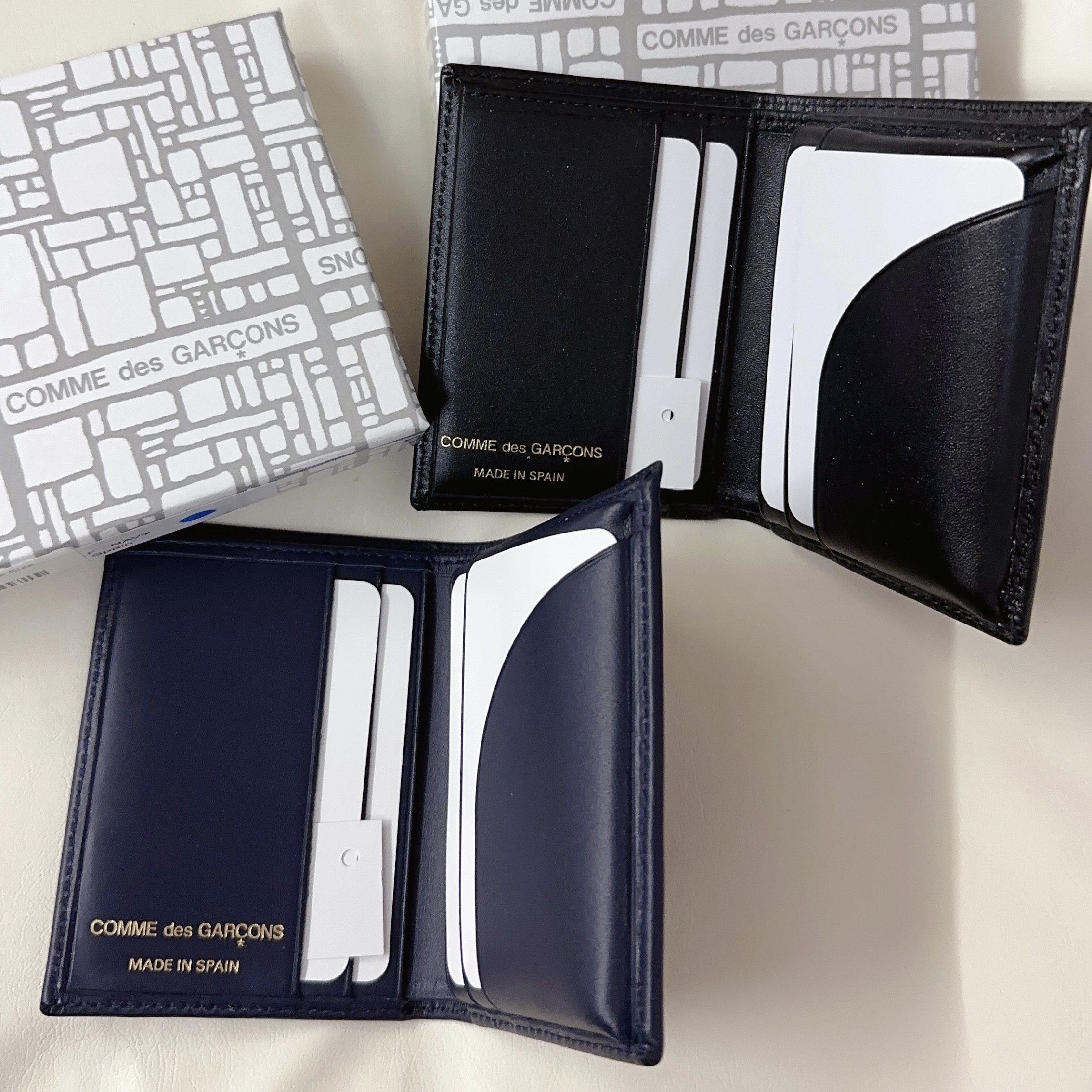 (PRE-ORDER) CDG WALLET IN BLACK