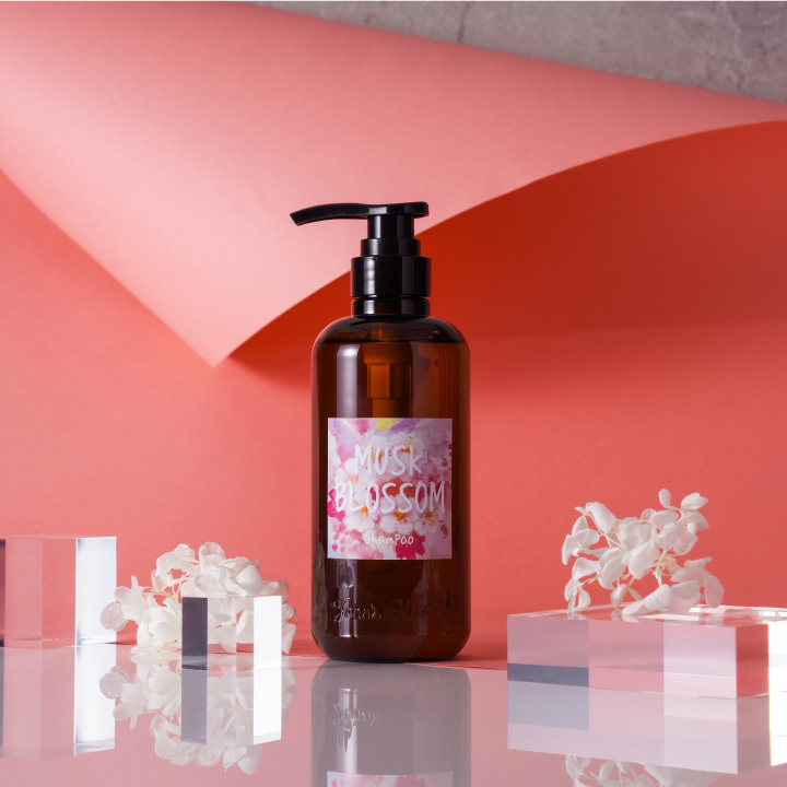 JOHN'S BLEND MUSK BLOSSOM SHAMPOO 麝香櫻花清香洗髮水