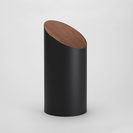 SWING BIN (M) 黑色垃圾筒｜MOHEIM