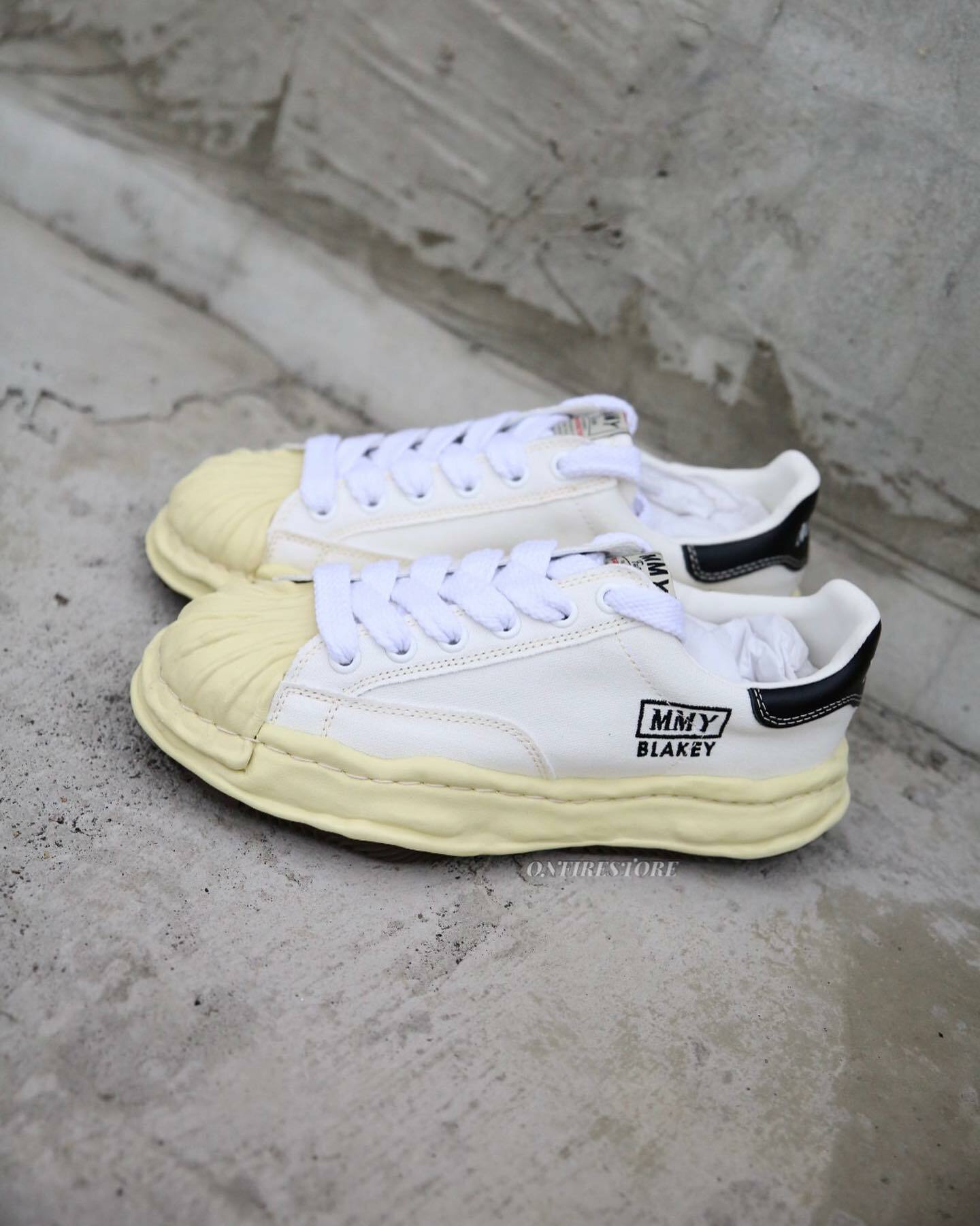 {現貨}MMY MAISON MIHARA YASUHIRO BLAKEY OG White/Vintage