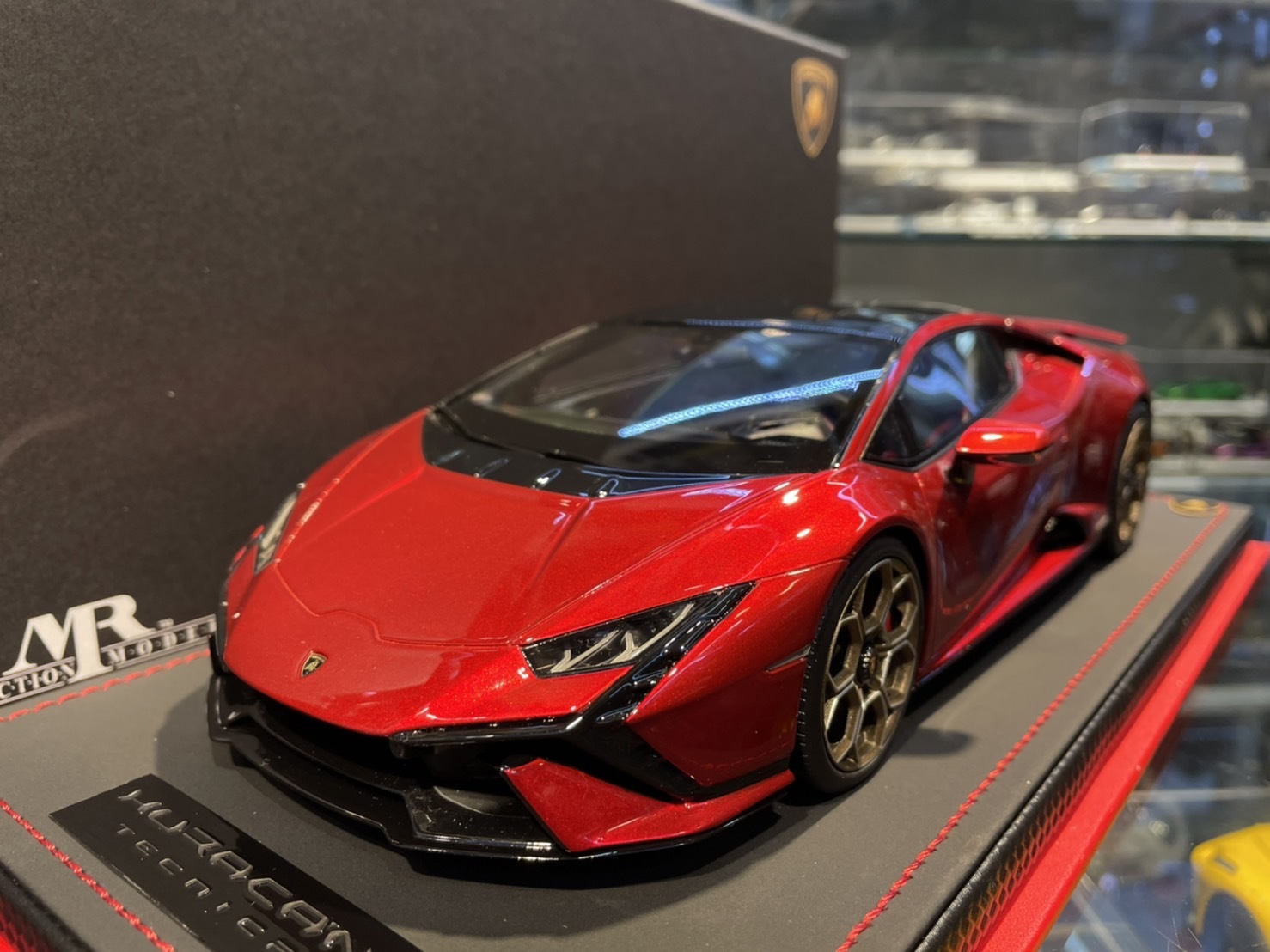 MR LAMBO054SE3 Huracán Tecnica Rosso Efesto 1/18