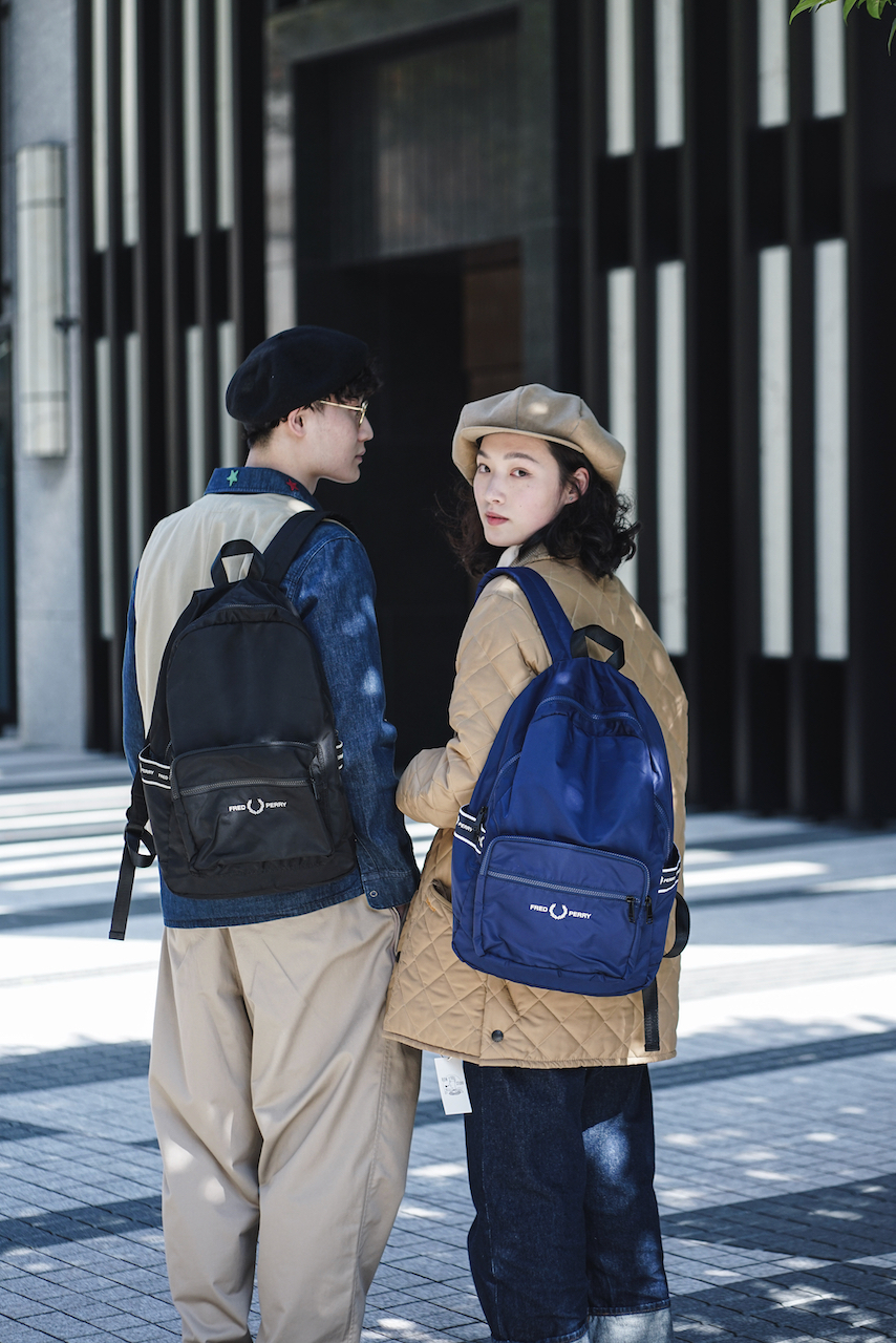 Fred Perry Logo Tape Backpack ( Black/French Navy )