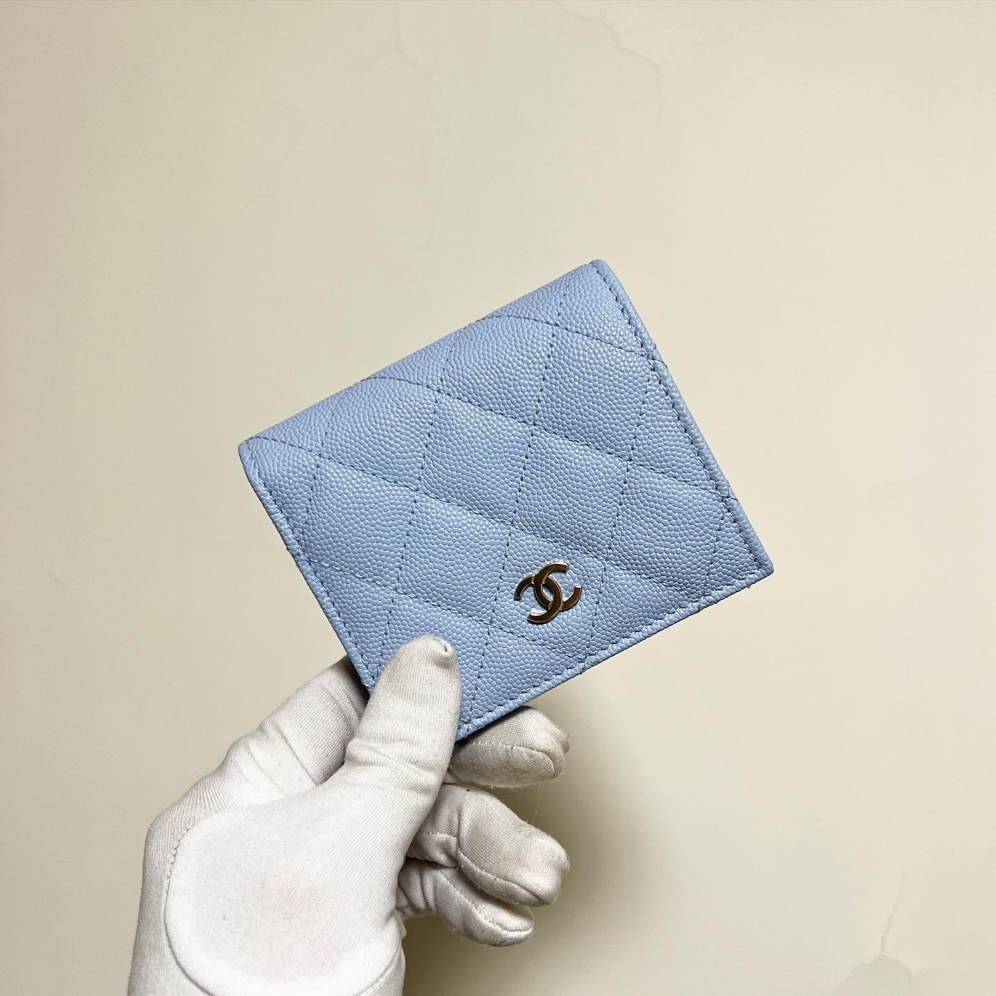 CHANEL Classic Mini Compact Wallet (魚子醬皮x 香檳金CC)