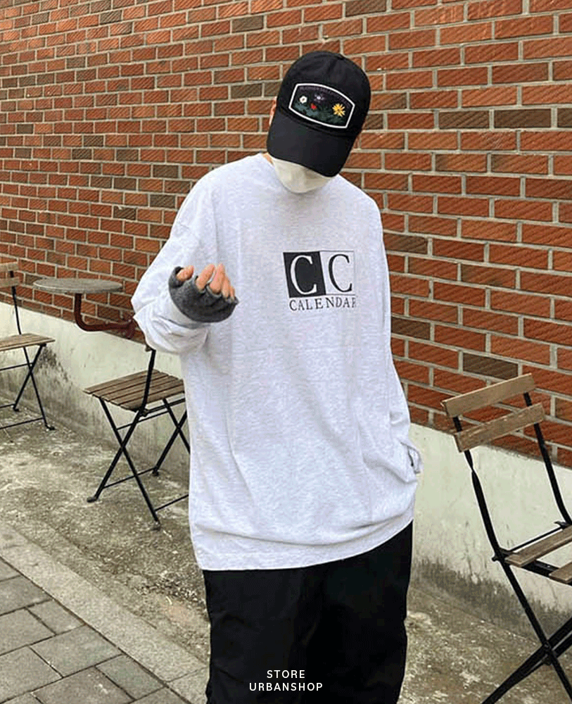 CC 字母長袖上衣 / 2色