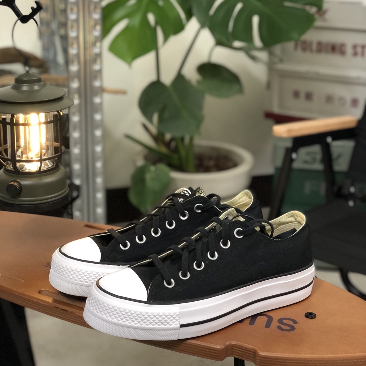Converse Chuck Taylor All Star Lift 黑色厚底帆布鞋 女 560250C