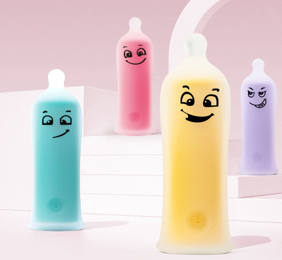 M MyBullet 小精靈多彩迷你震動棒，設計來源是性生活中必不可少的避孕套造型，搭配上各種不同的搞怪表情，