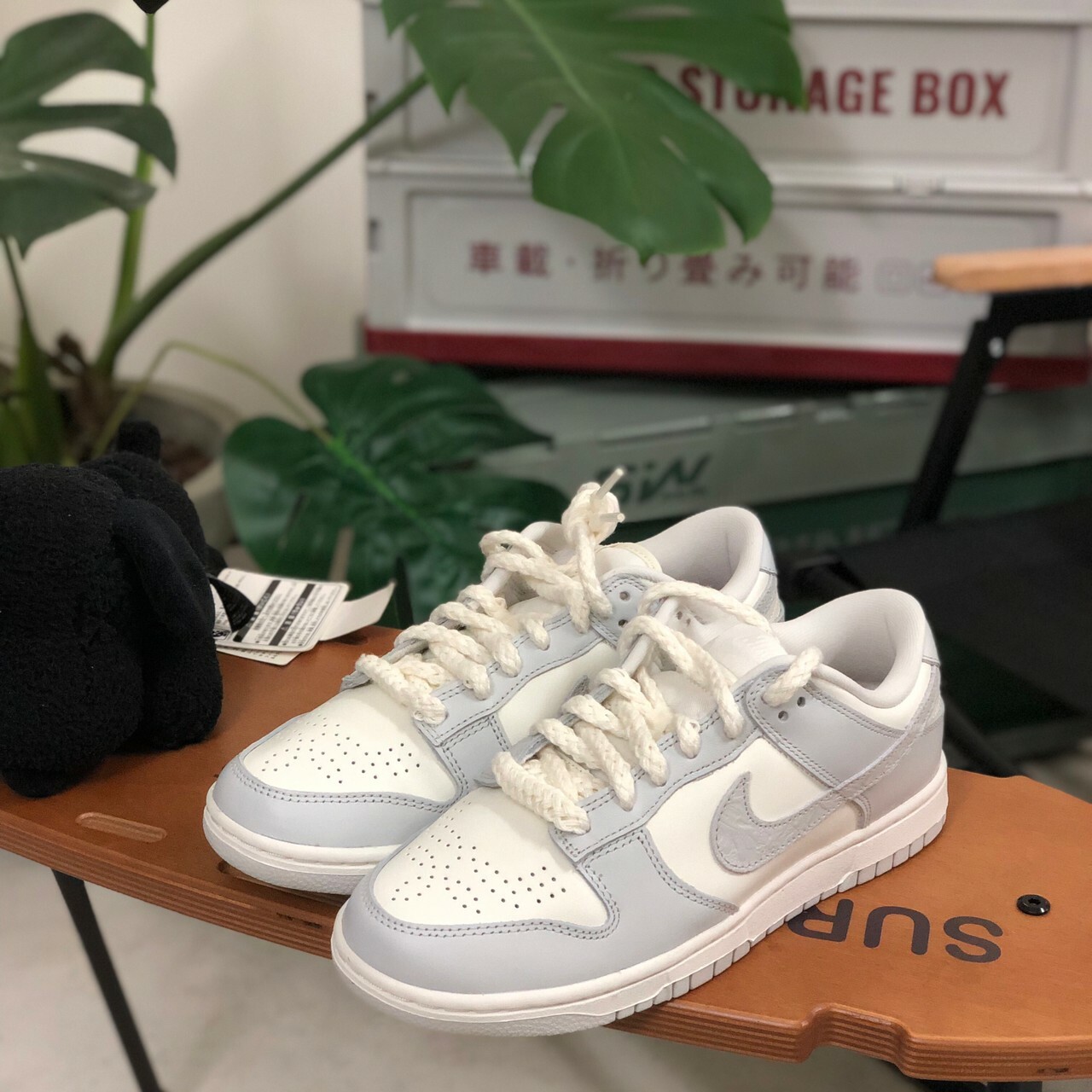 Nike Dunk Low Needle Thread 灰白浮雕 麻繩鞋帶 女 FJ4553-133