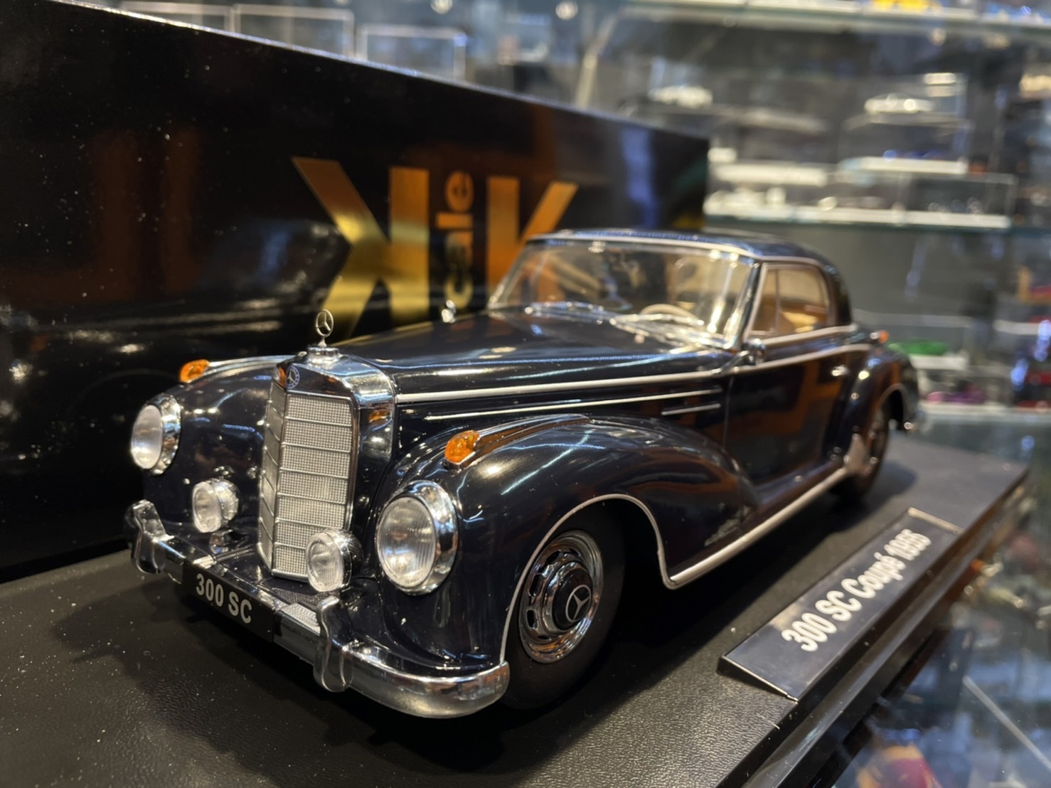 KK-Scale KKDC180832 Mercedes-Benz 300S Coupe W188 1/18