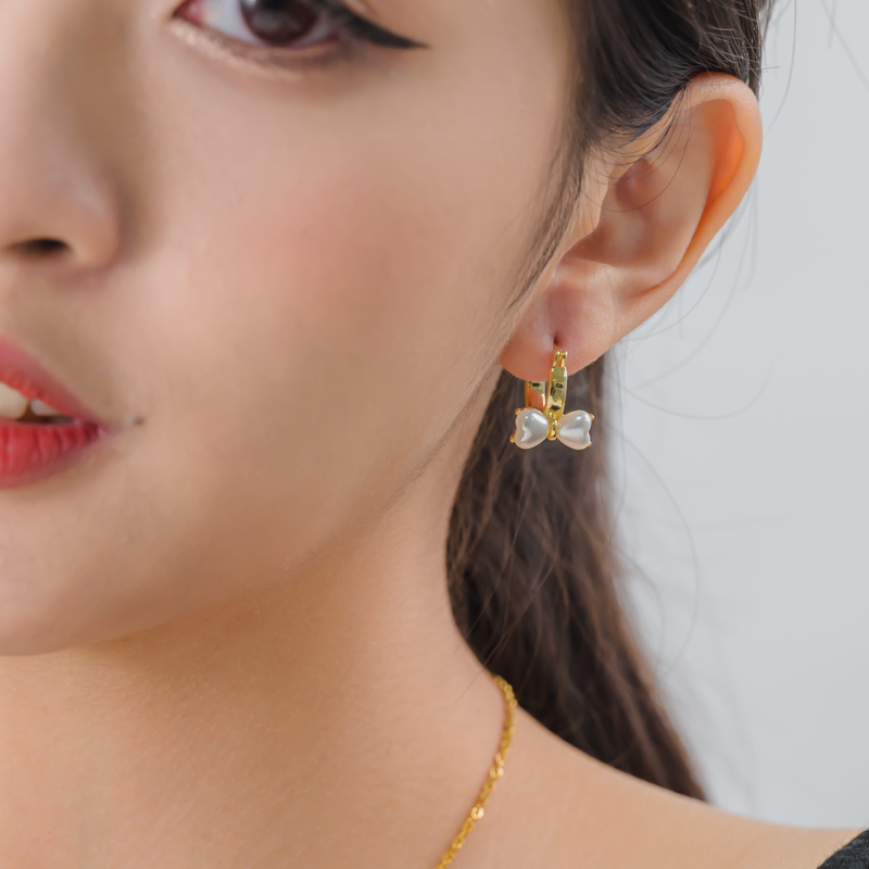 優雅起義 愛心珍珠蝴蝶結耳圈耳環 - MING MING