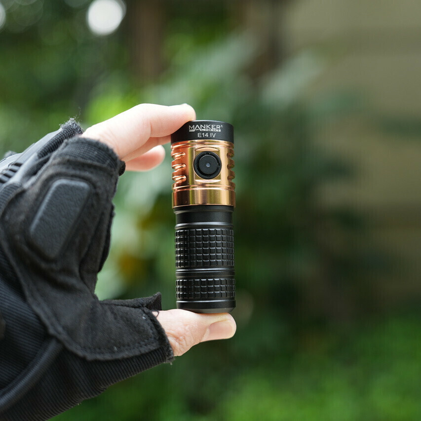 Manker E14 IV 4000lm 166米 伸縮筒身