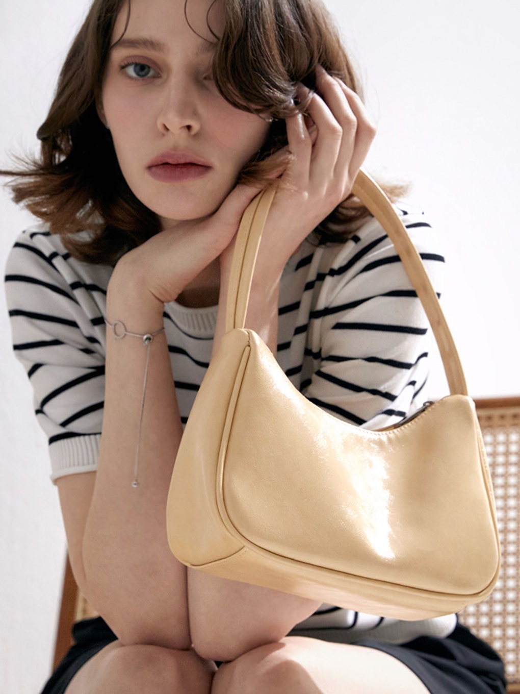 SHOOPEN Mini Hobo Bag HPABGDA04M