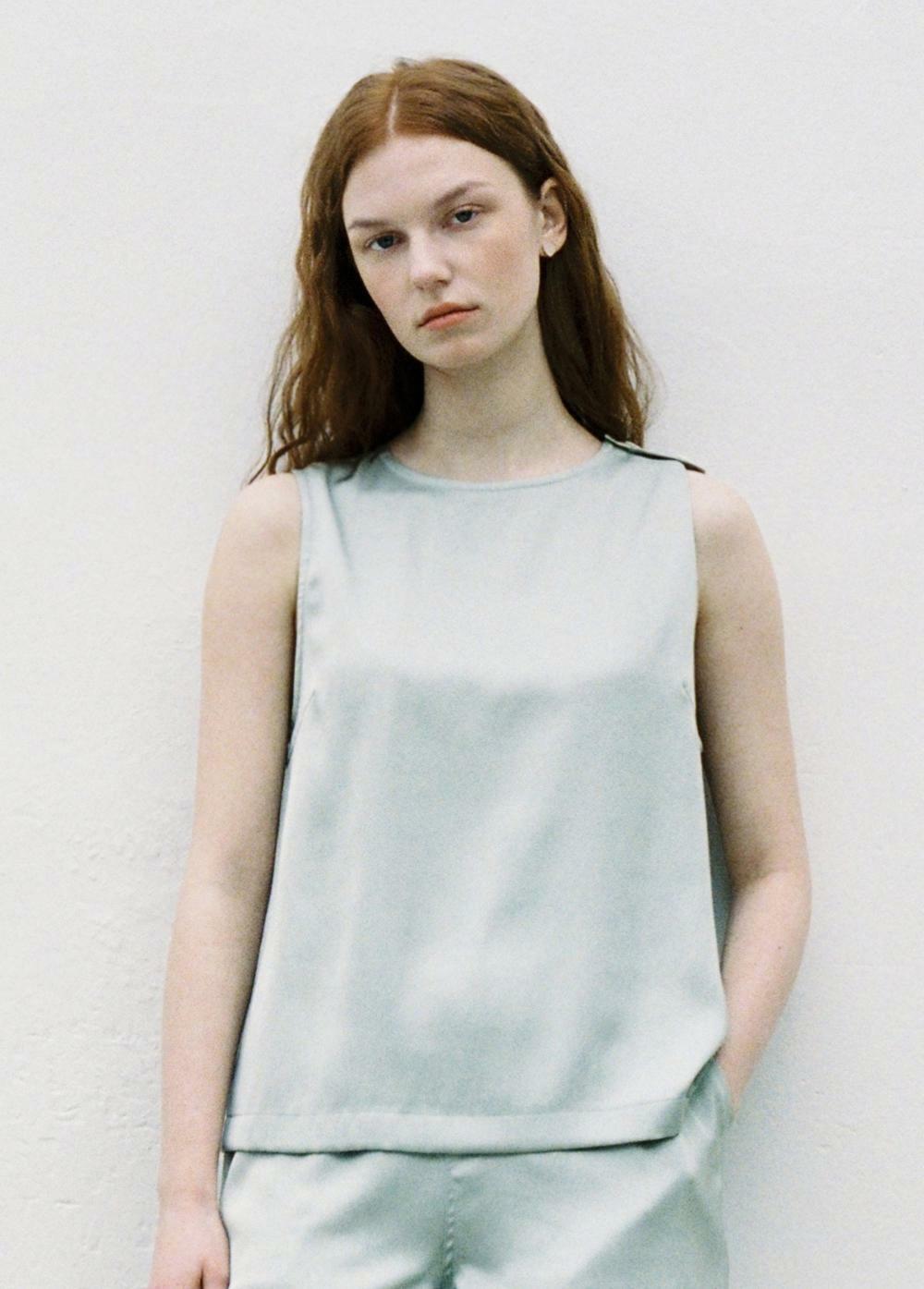 Marithe Francois Girbaud W SATIN SLEEVELES