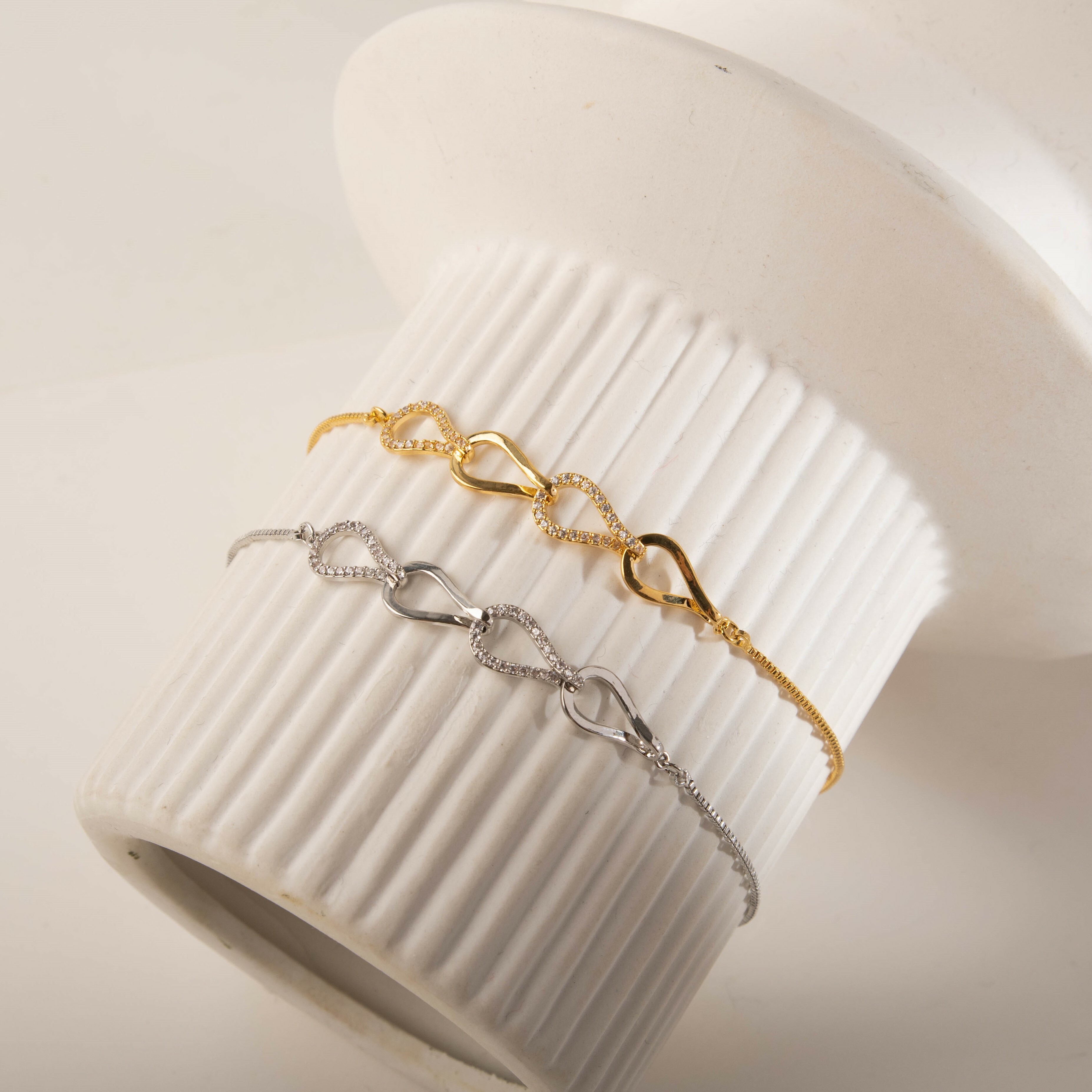 【限定保固】餘波 • 手鏈 | 2色 | ARiA SPACE 質感簡約飾品推薦