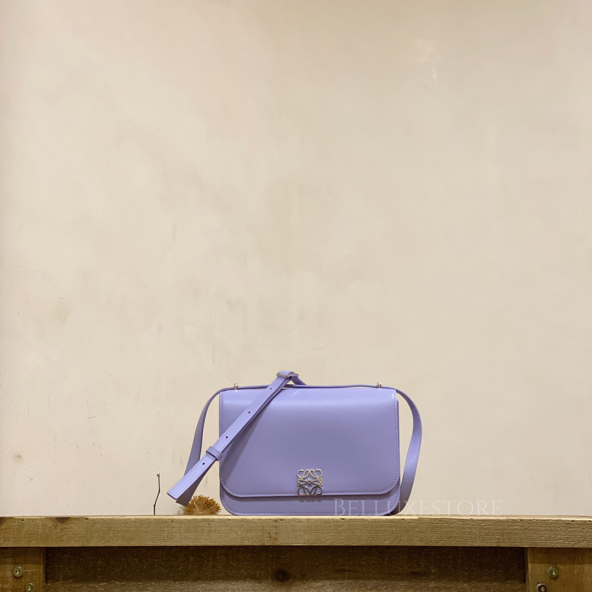 [Pre-owned] Loewe Goya shoulder bag purple