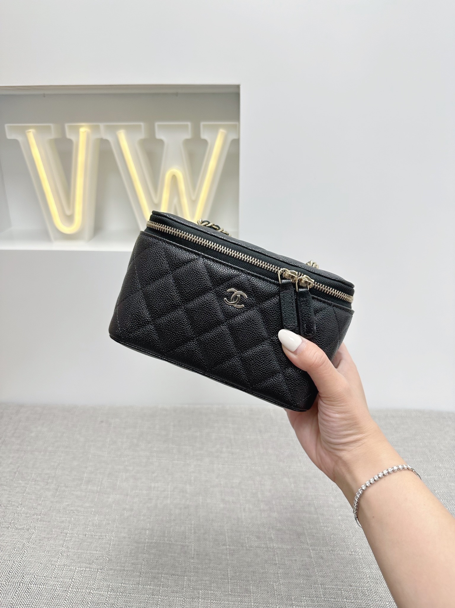 Chanel Classic Vanity Box (AP1341)