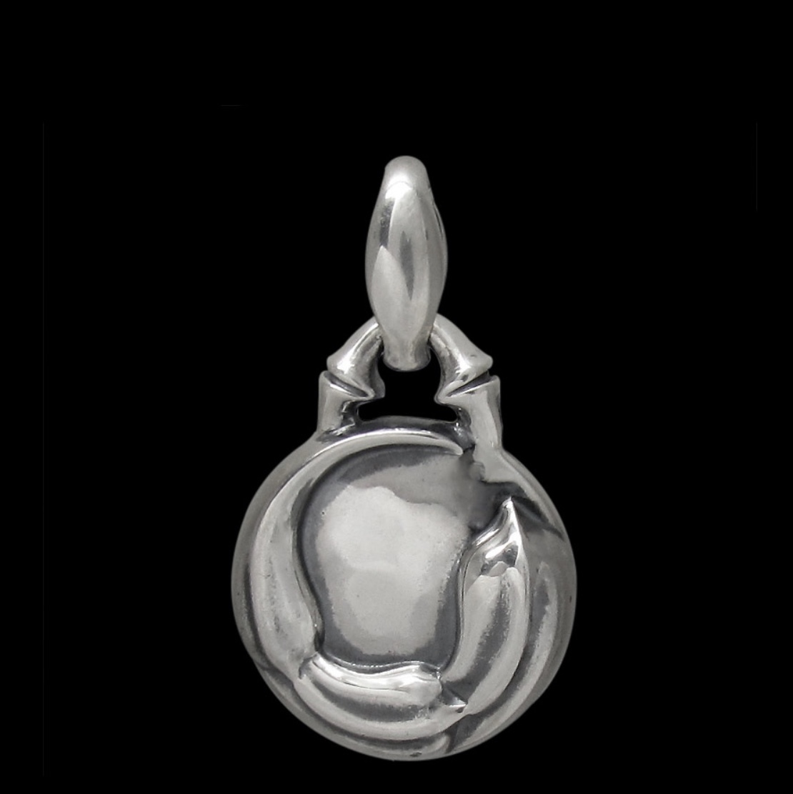 K&F Pendant: Flow Medallion