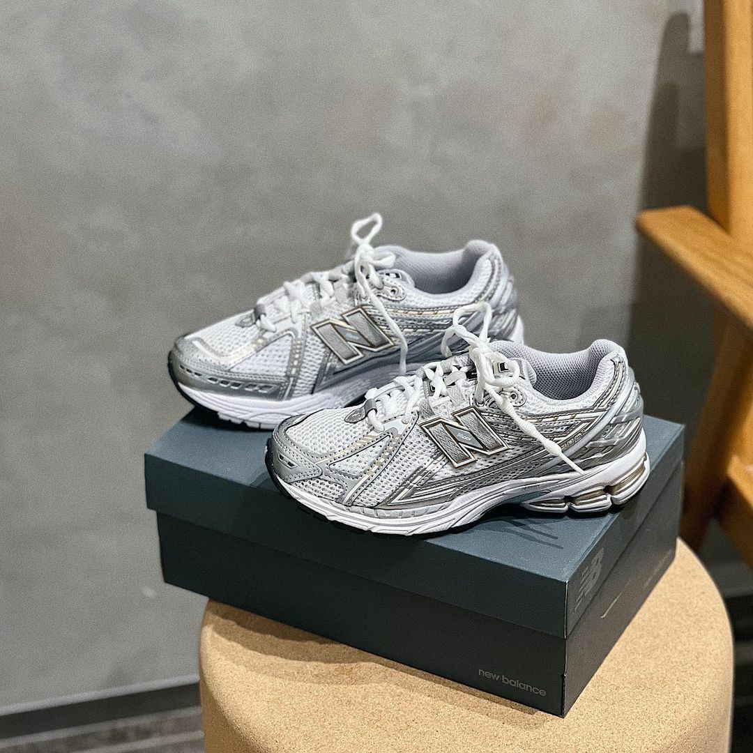 New Balance 1906 白金 白色 IU著用款 復古 1906R 運動鞋 老爹鞋 M1906RI