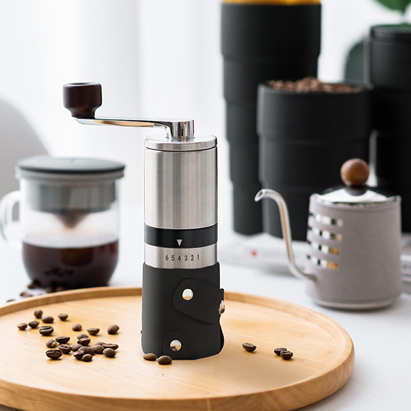 PO: six grades adjustable Manual Grinder Portable Hand