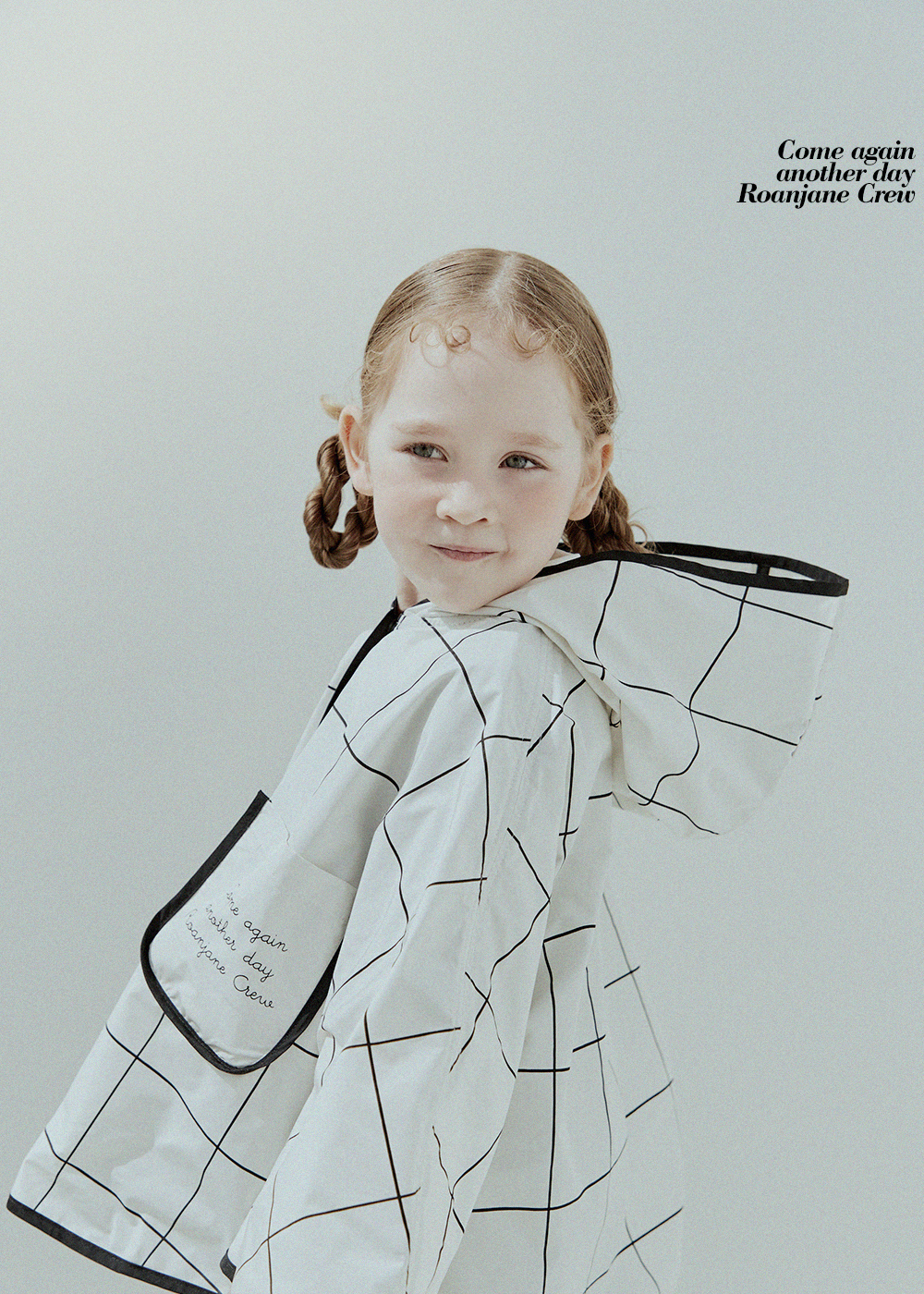 韓國專櫃 Roa&Jane 黑白格紋披風式雨衣