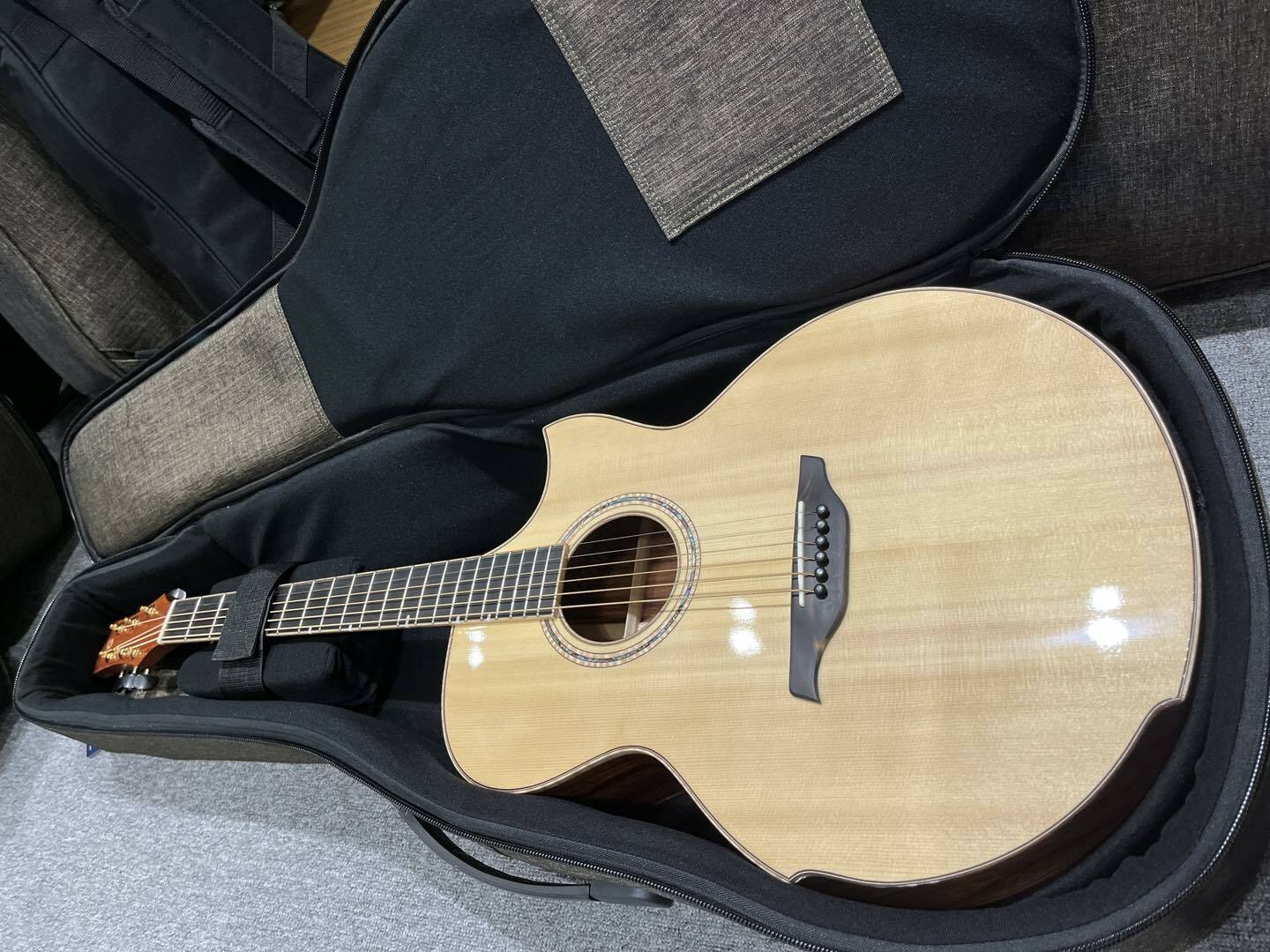 GOMANS J-S22C Custom AAA級西卡雲杉面板以及桑托斯玫瑰木側背 全單板 手工木吉他