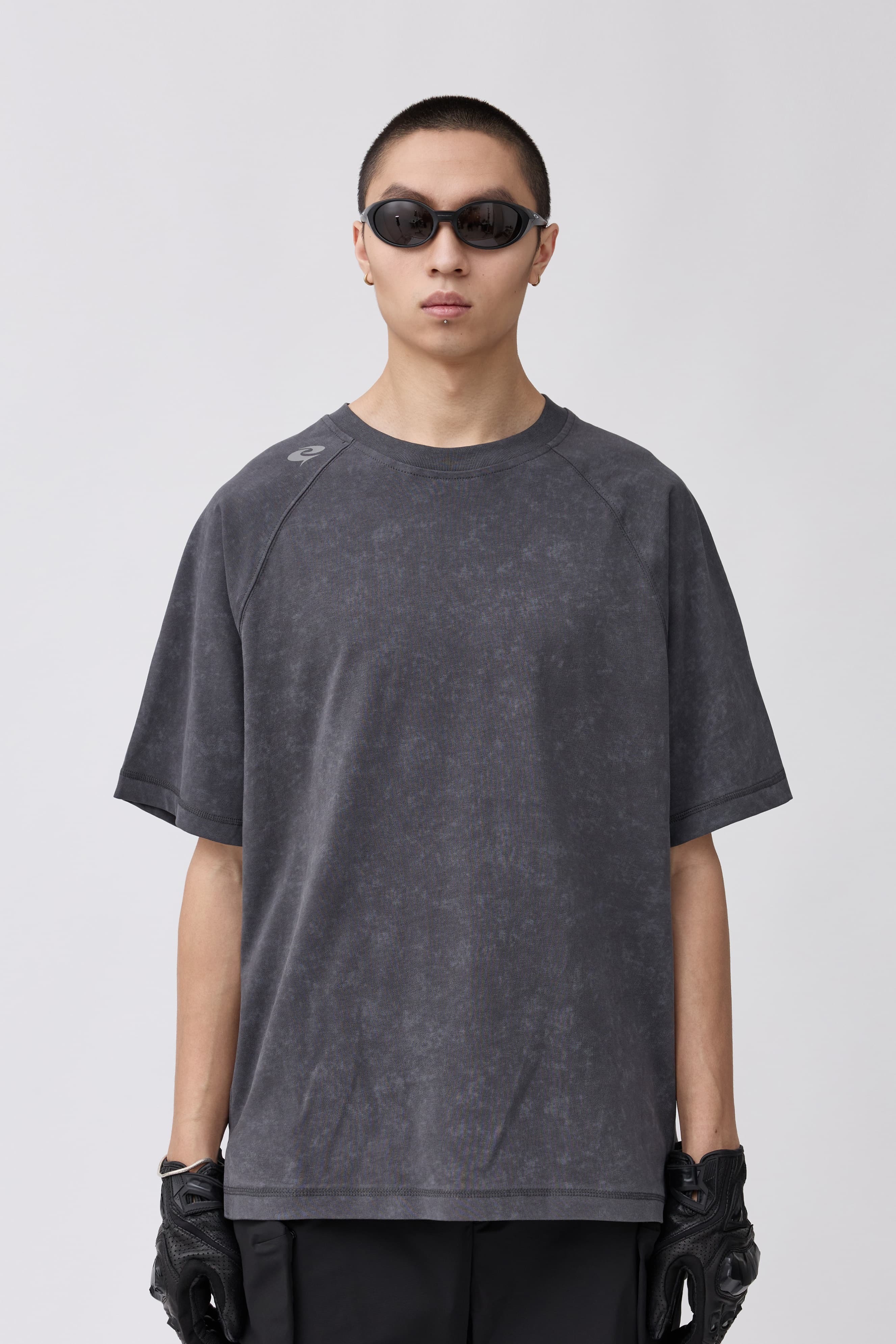 EQUALNEAR C&G Raglan Tee