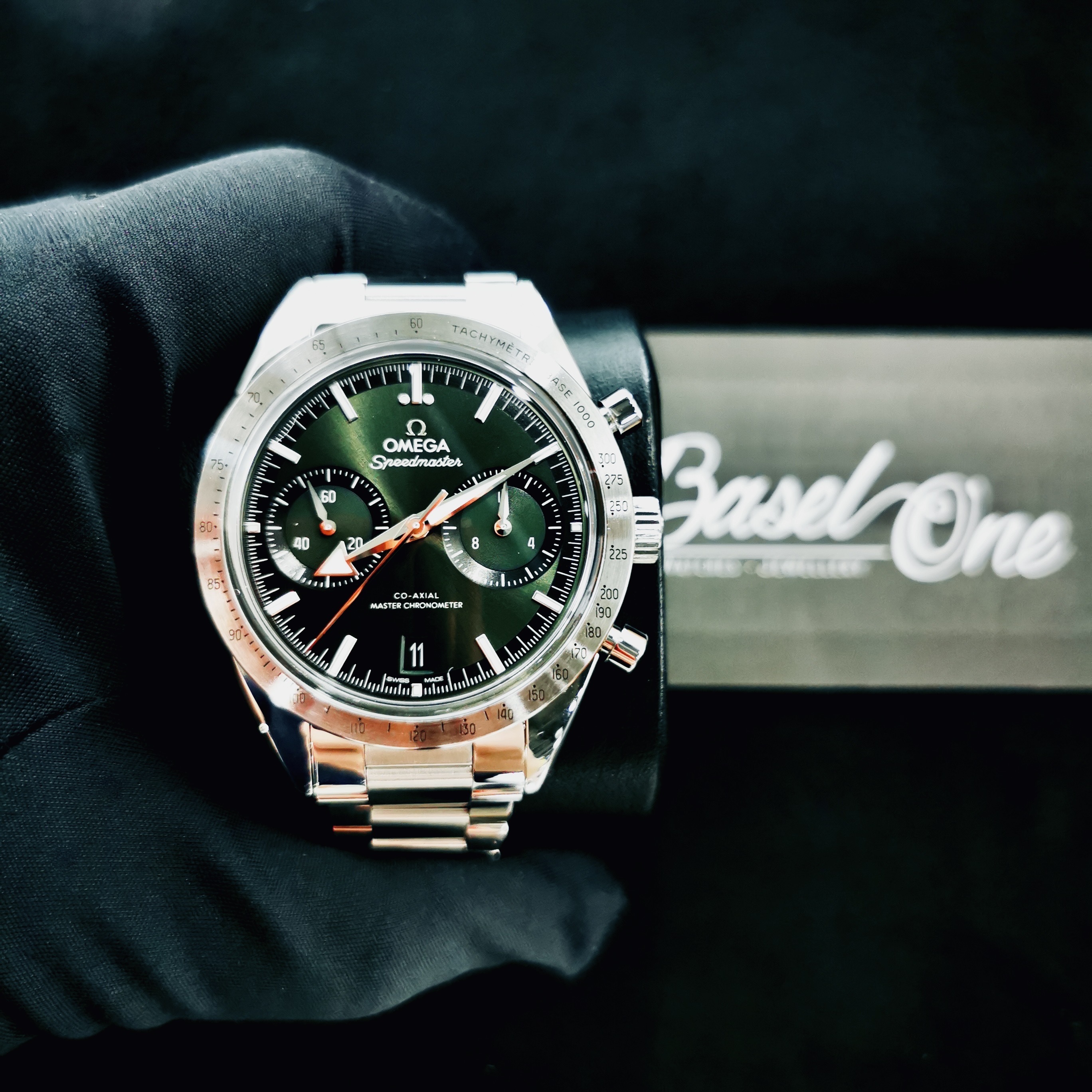 332.10.41.51.10.001 | OMEGA SPEEDMASTER 57 GREEN STEEL
