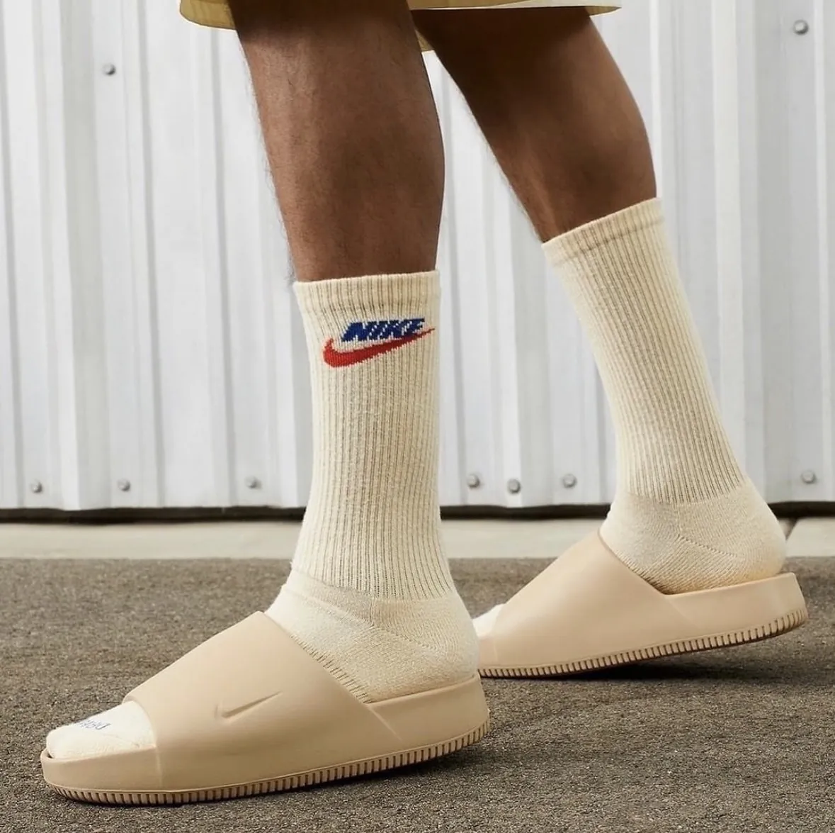 Nike - Calm Slide - Cream