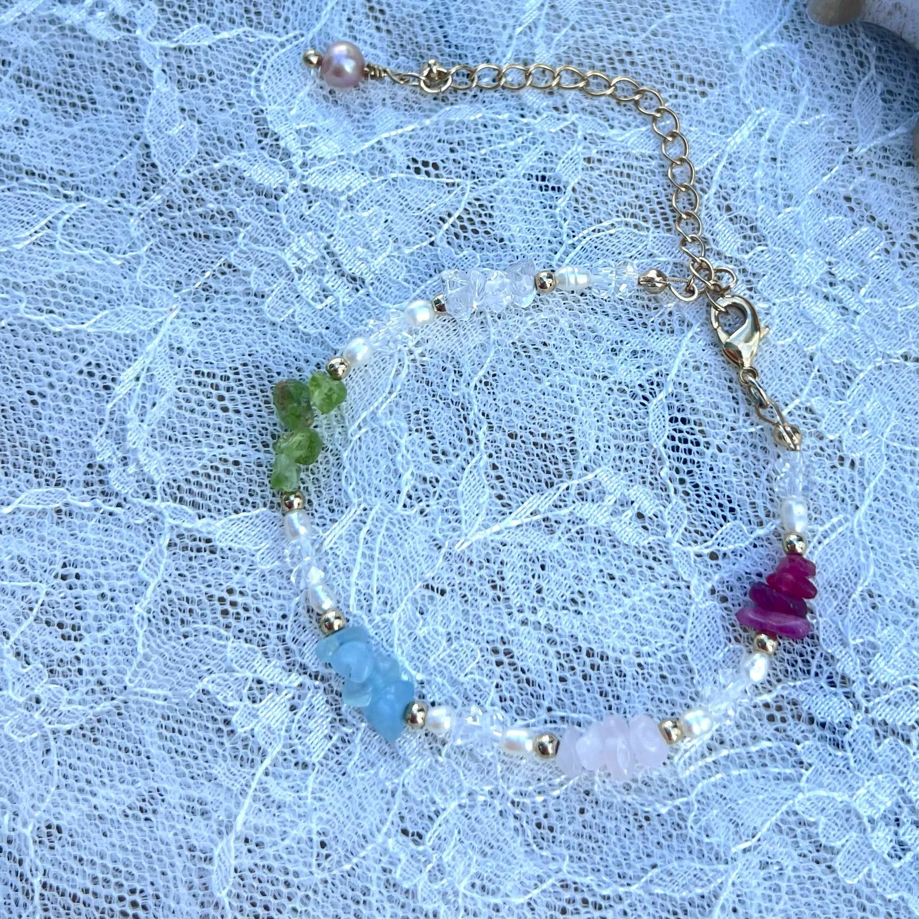 Rainbow Bouquet 日本天然石手作水晶手鏈-Ivory Moon