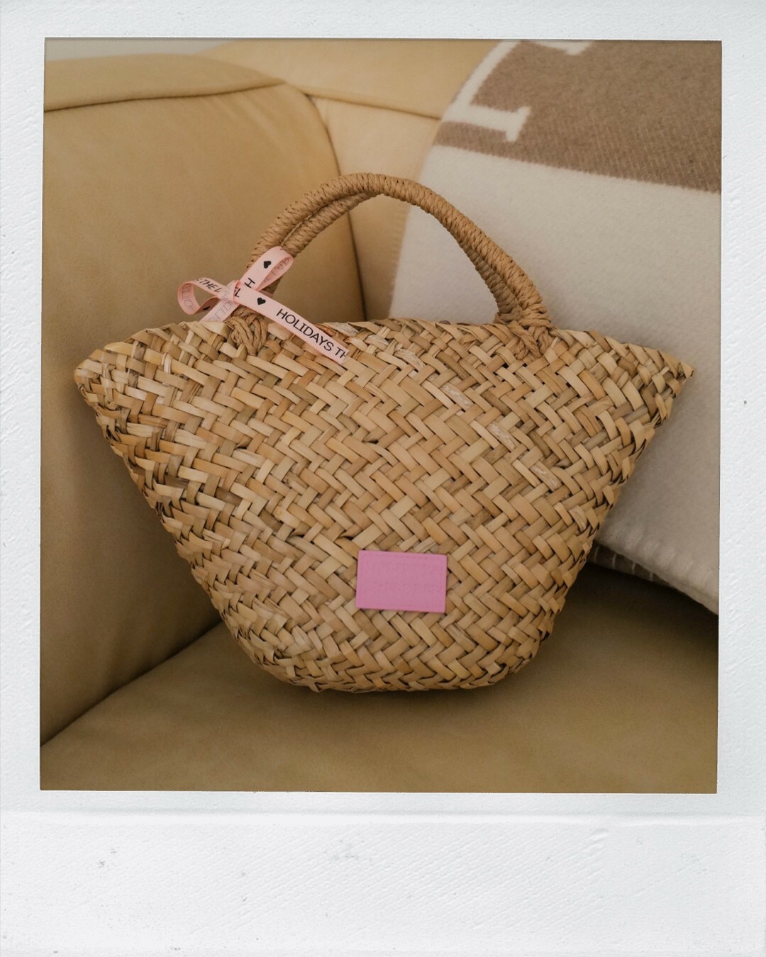 Mini straw bag