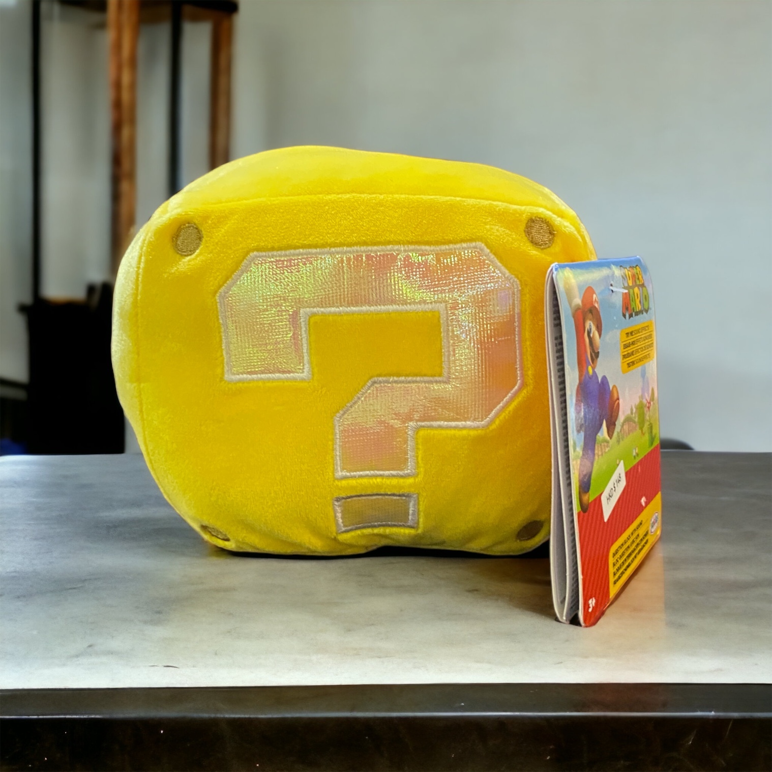 Super Mario - Question Block with Sound