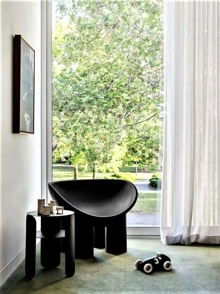 ROLY POLY 象腿椅_石墨黑