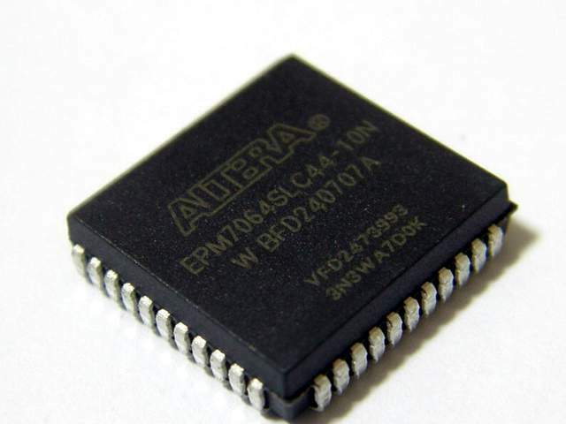 EPM7064SLC44-10N PLCC-44 ALTERA