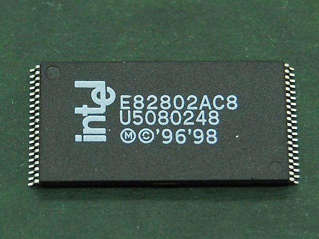 E82802AC8 INTEL /3.3V(8Mb)